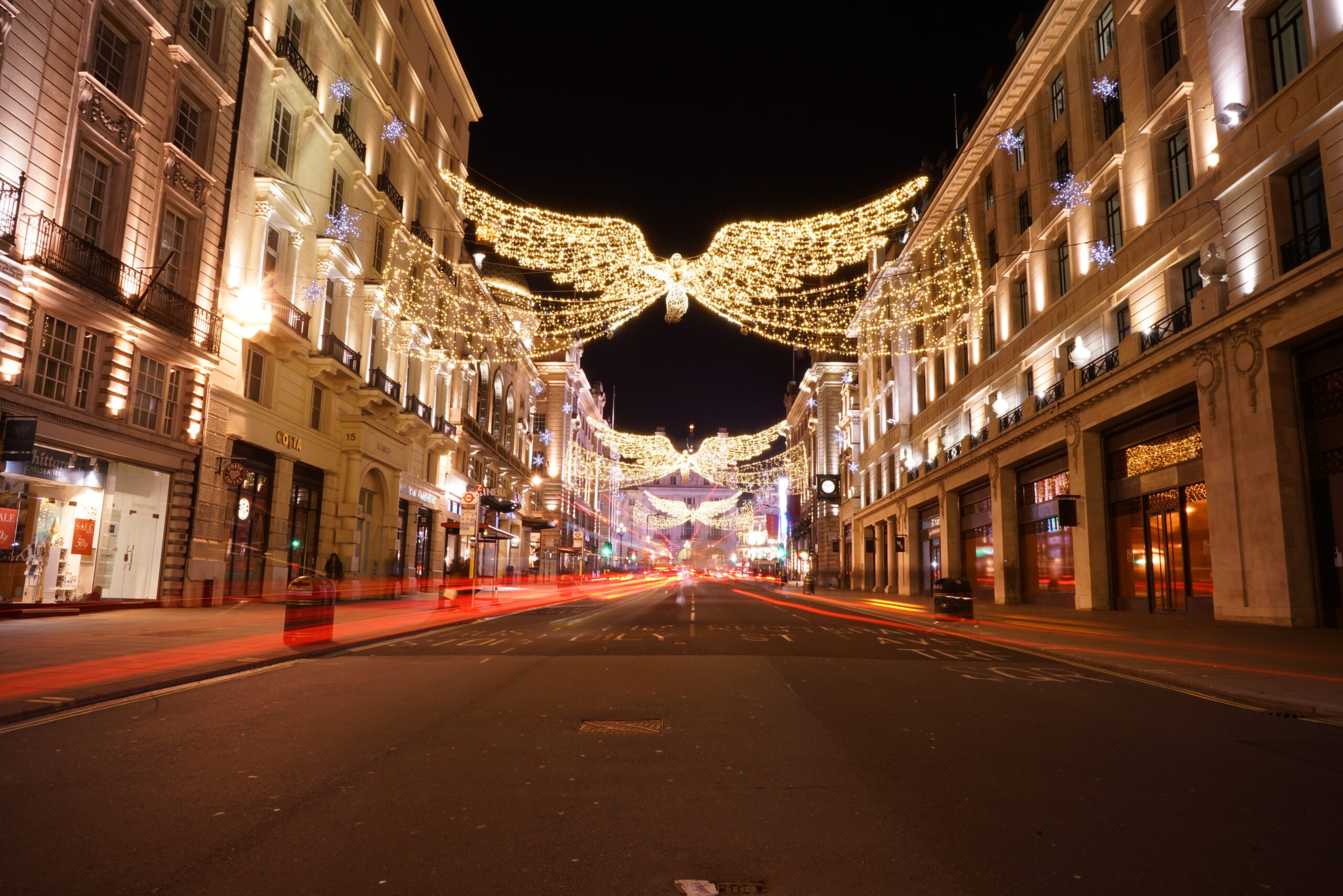 What is Boxing Day? Origins and Traditions of the British Holiday ...