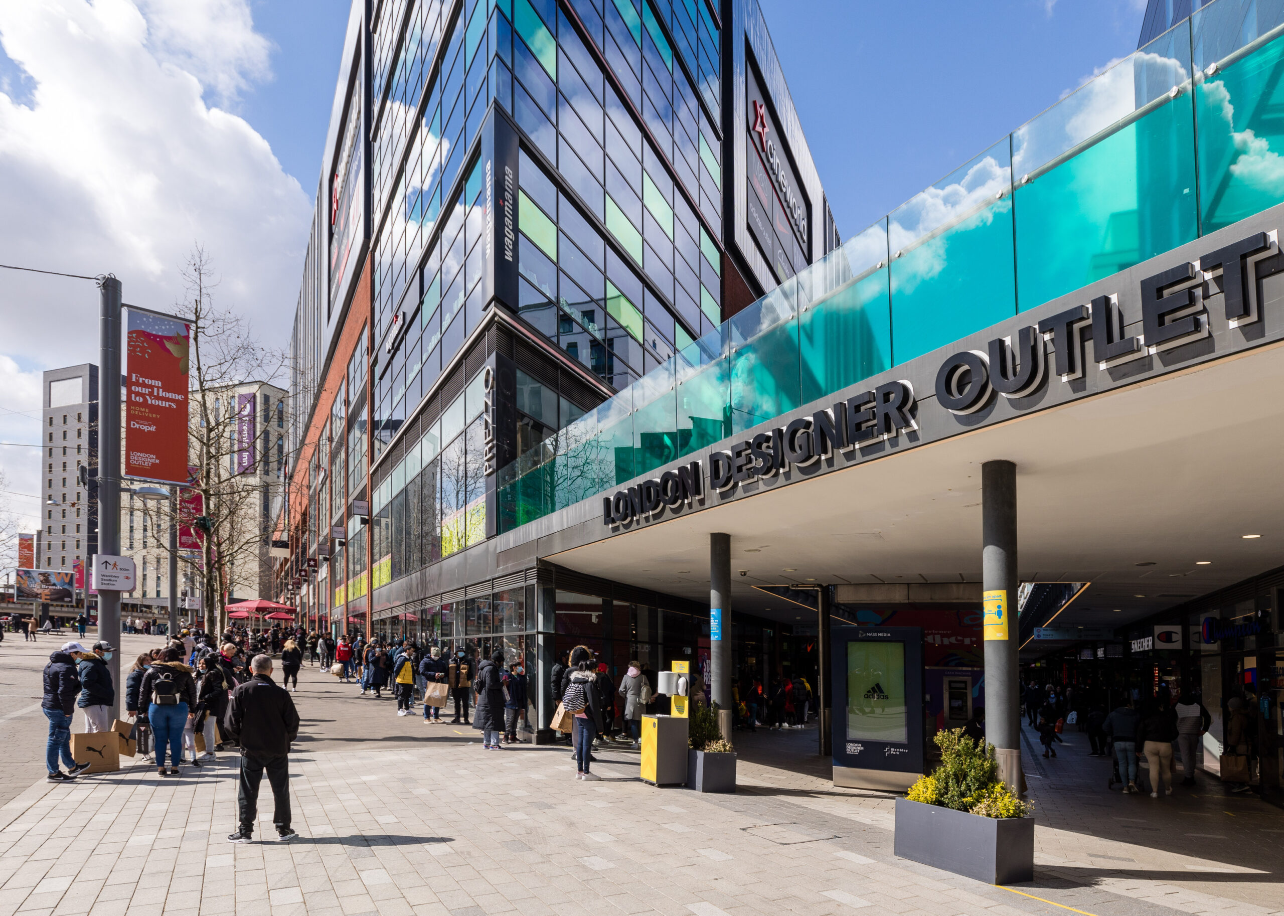 10 Reasons to Visit London Designer Outlet This Valentine's | London ...
