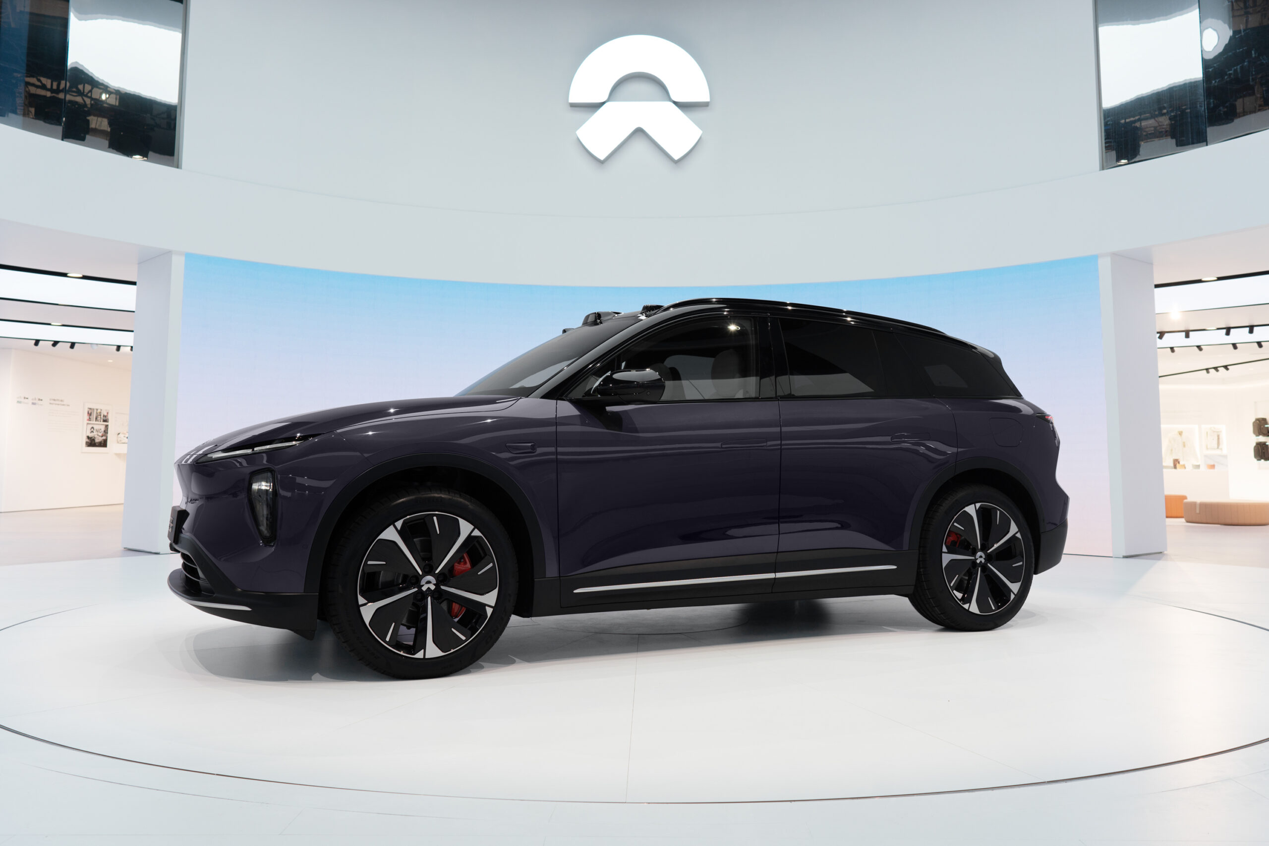 NIO's All-New EL6 Available for Order in China and 2023 ET7 Launched at ...