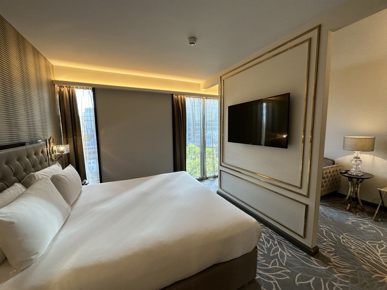 Discovering the Luxurious Comforts of Hotel Saint | London Daily News