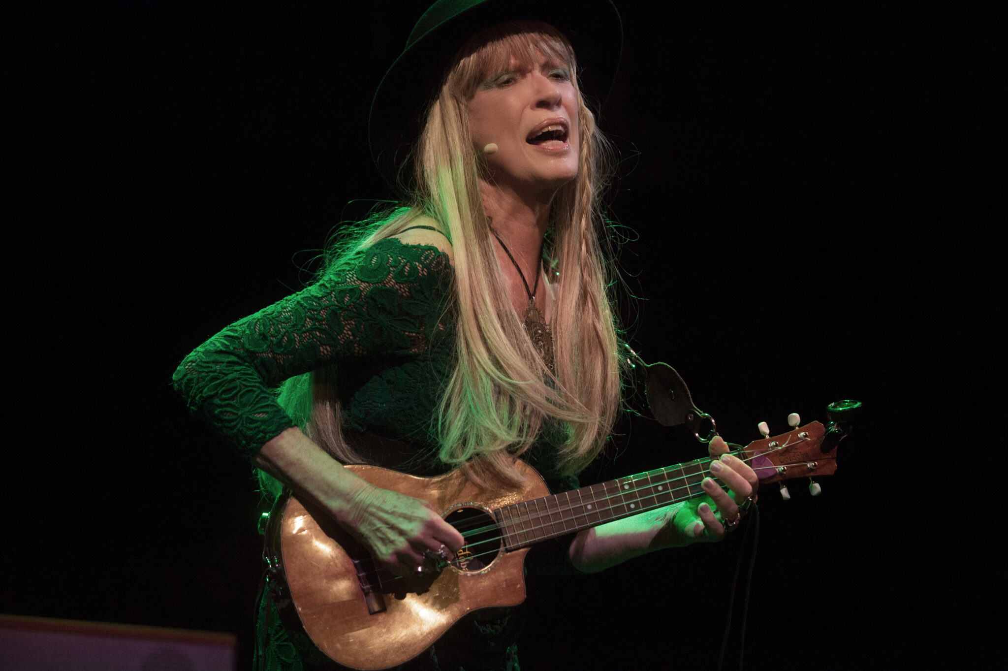 Everything you need to know about musical artist and performer Holly ...