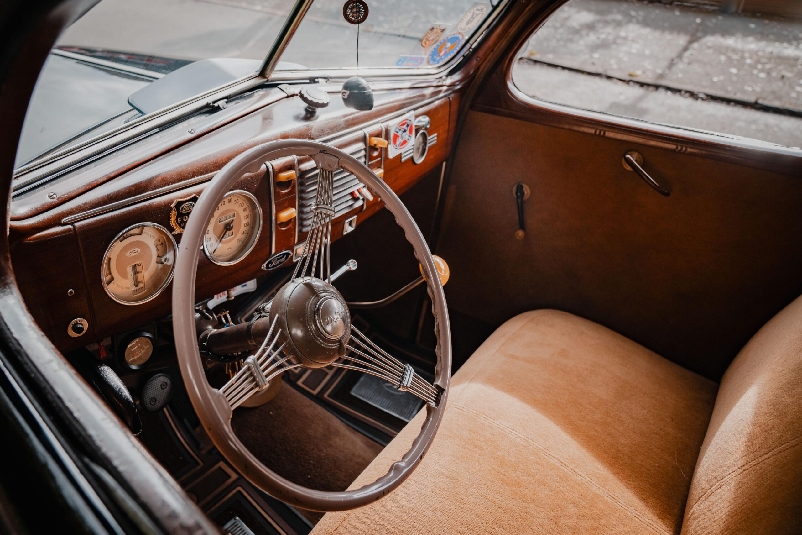 ‘Car-toon’ legend heads to auction - Who Framed Roger Rabbit Ford to be ...