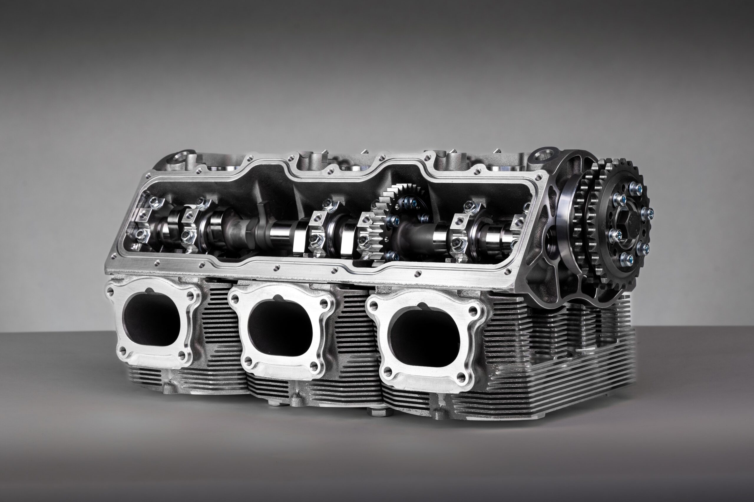 Engineered for 12,000rpm, Swindon Powertrain’s 24-valve Cylinder Head ...