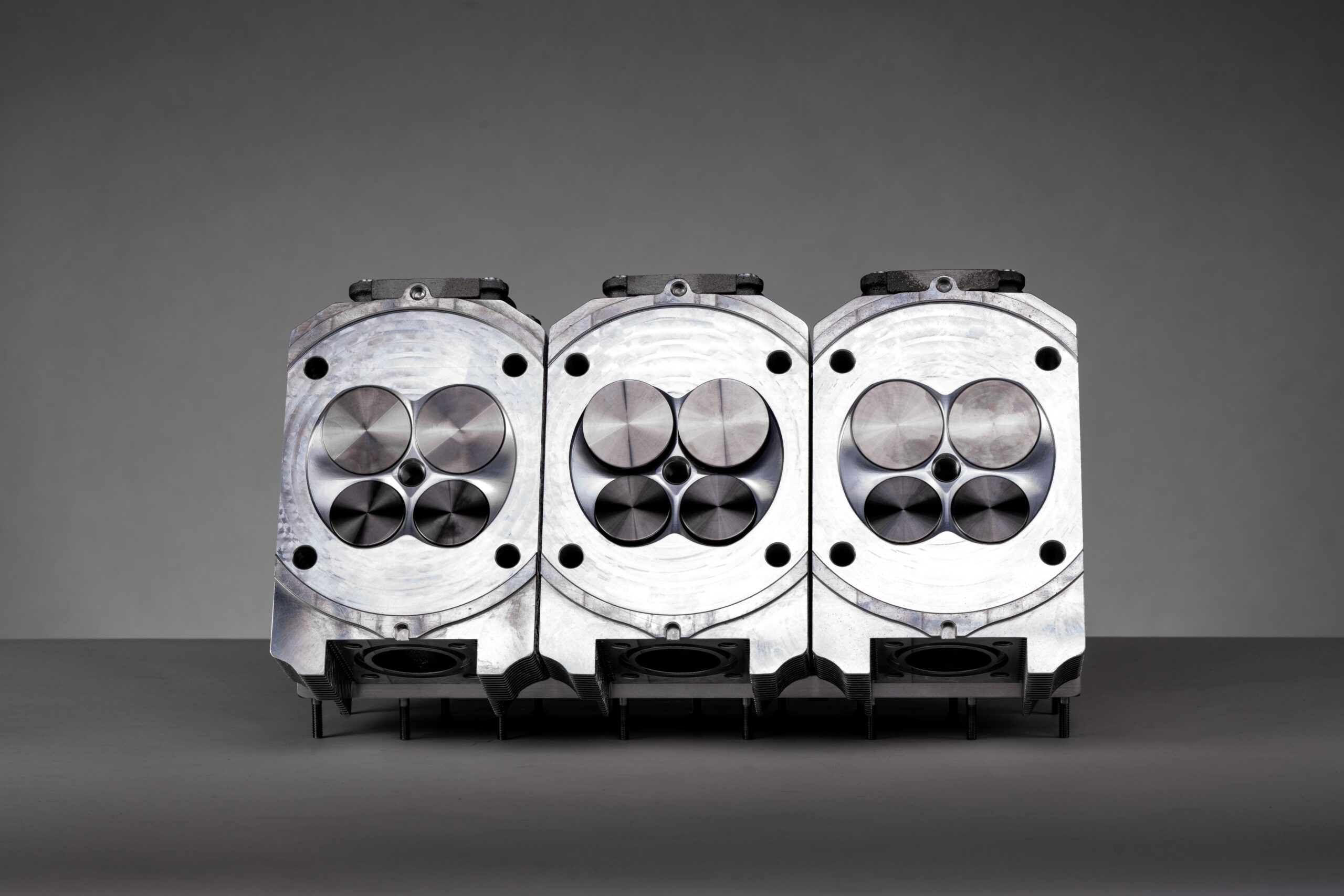 Engineered for 12,000rpm, Swindon Powertrain’s 24-valve Cylinder Head ...