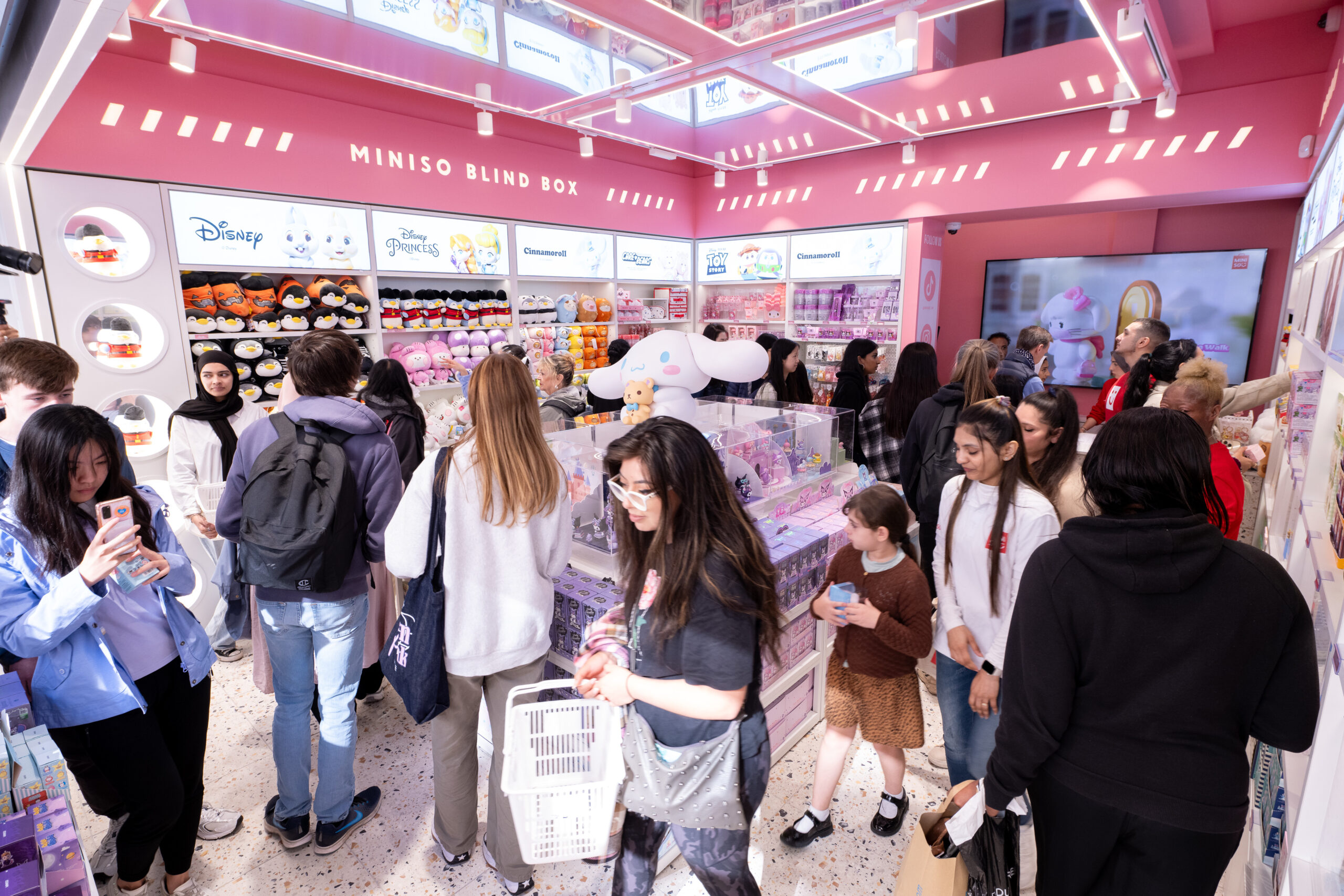 MINISO Celebrates Grand Opening of the UK’s First 'MINI MINISO' in ...
