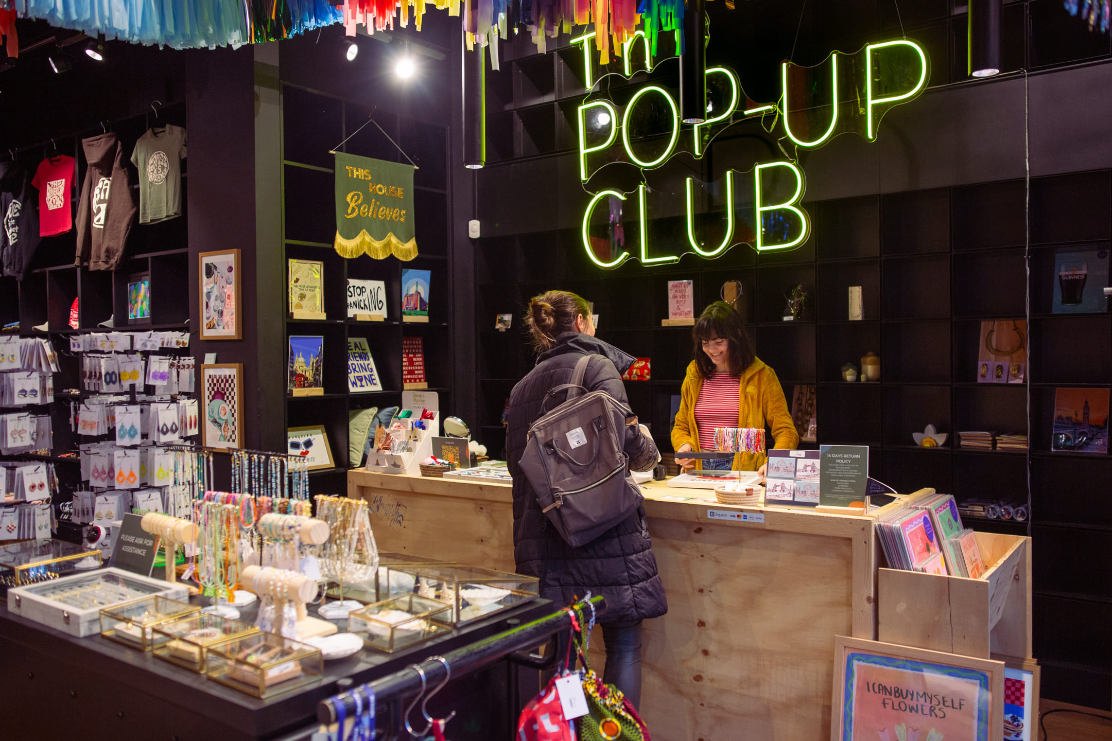 London Victoria becomes shop small hotspot for busy commuters | London ...