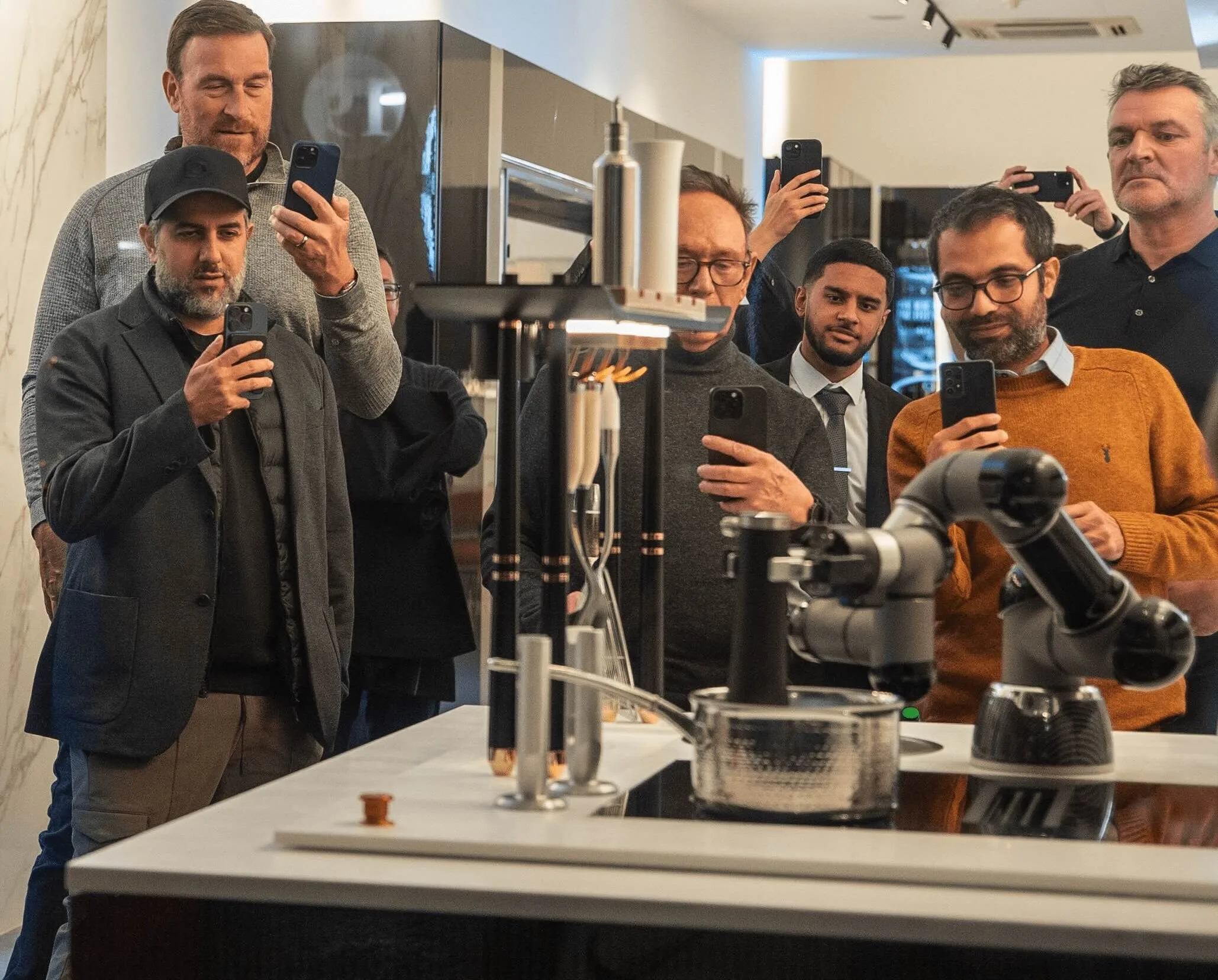 World's First Luxury Robot Kitchen Showroom Opens in London | London ...