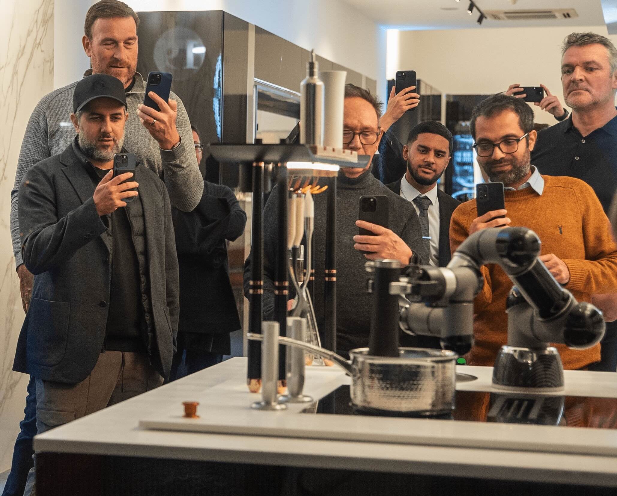 World's First Luxury Robot Kitchen Showroom Opens in London | London ...