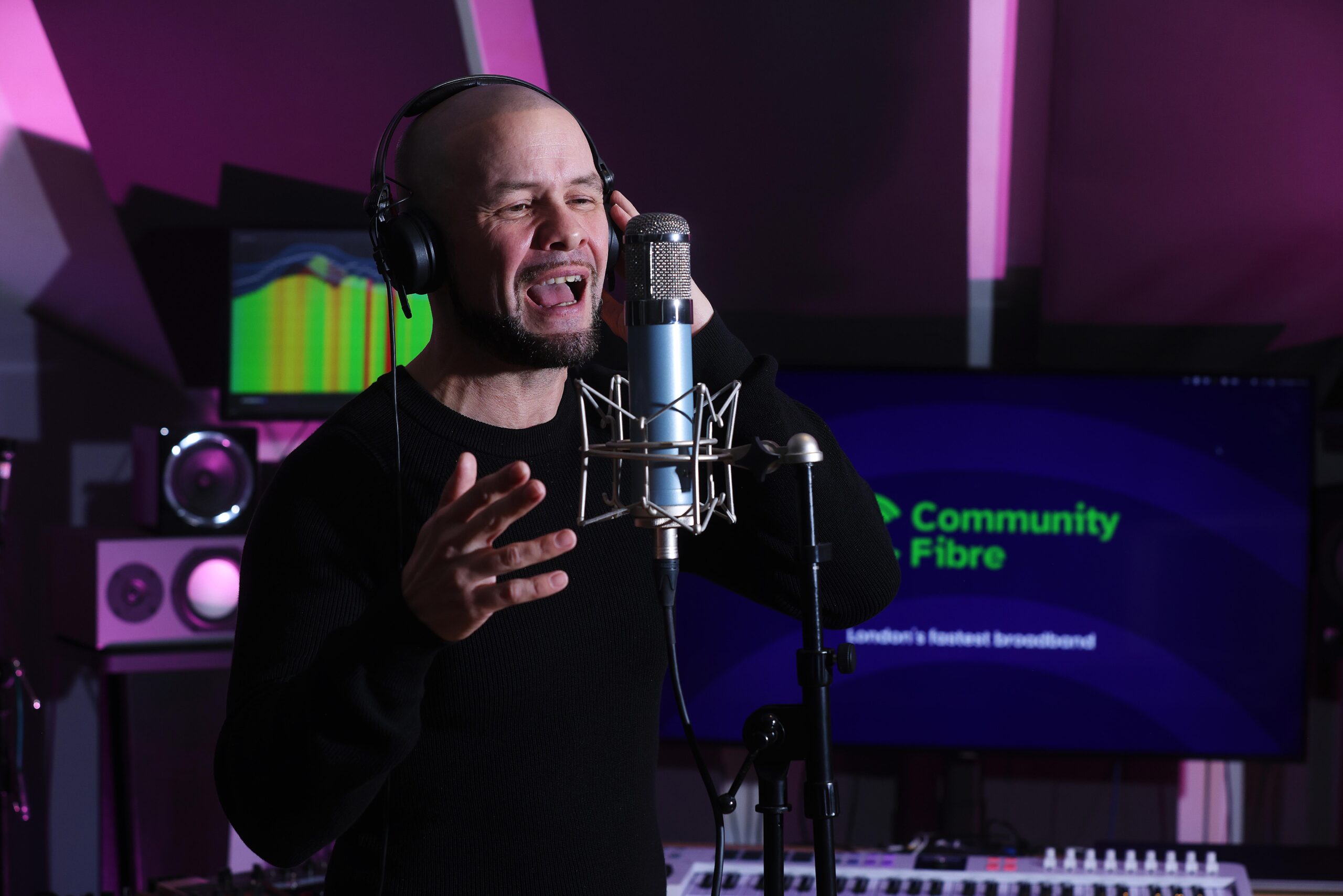 3 in 5 Londoners Can’t Survive Without Internet | London Daily News