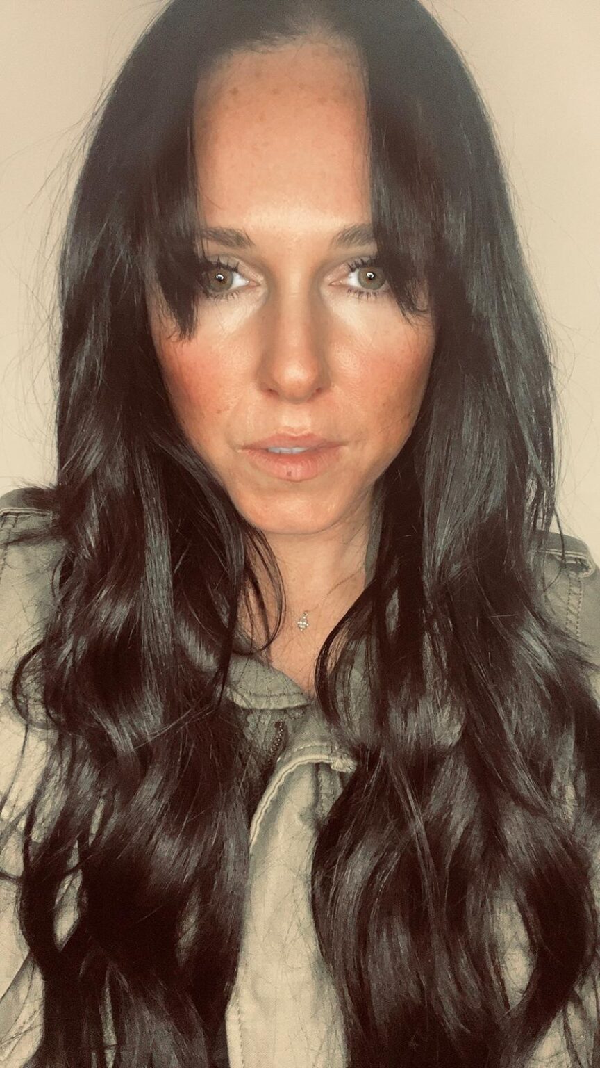 Singer-songwriter Sandi Thom’s urgent rallying cry - ‘Revolution Anthem ...