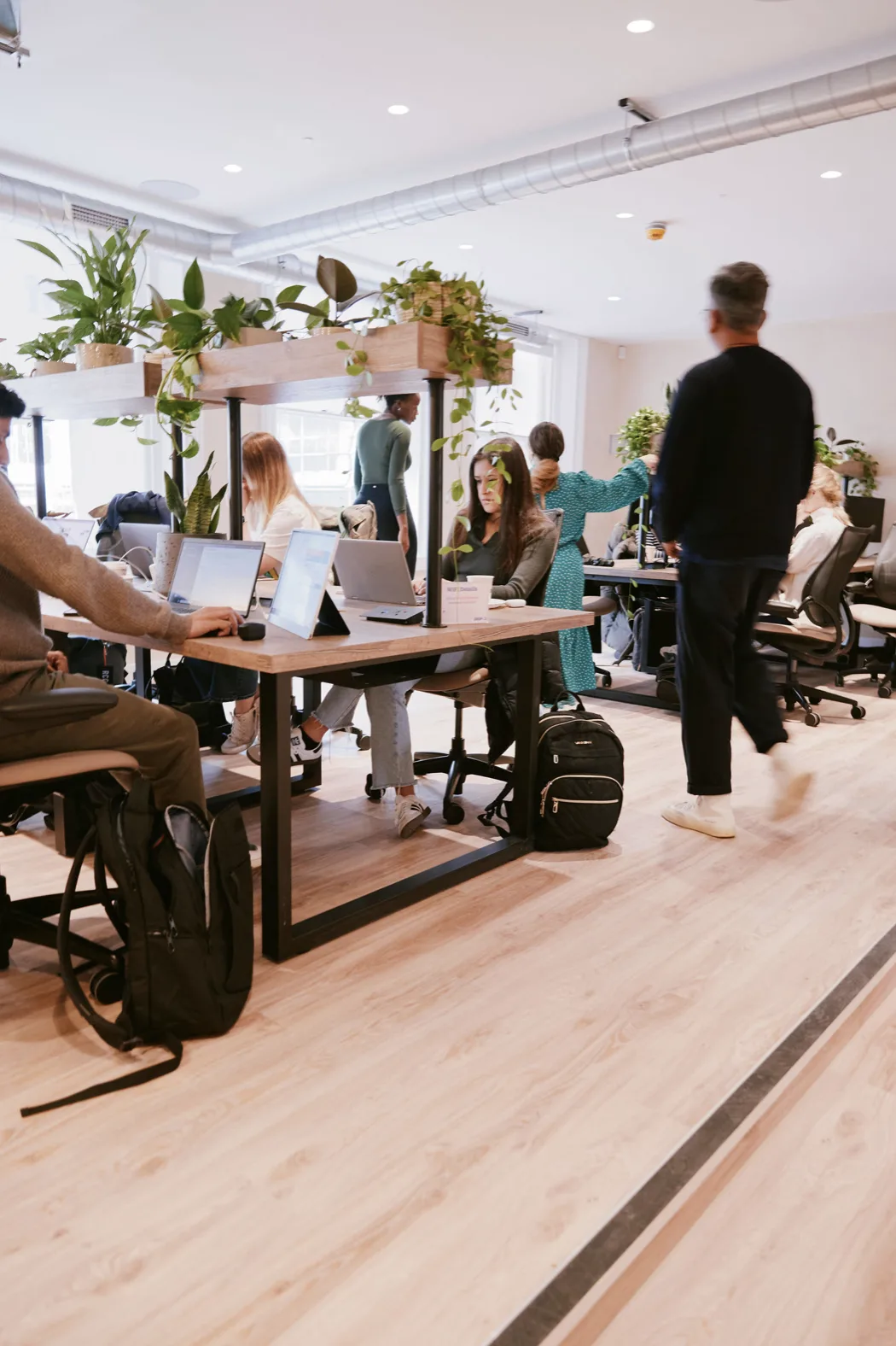 New by-the-hour work-club from Drop-in opens its doors in heart of ...