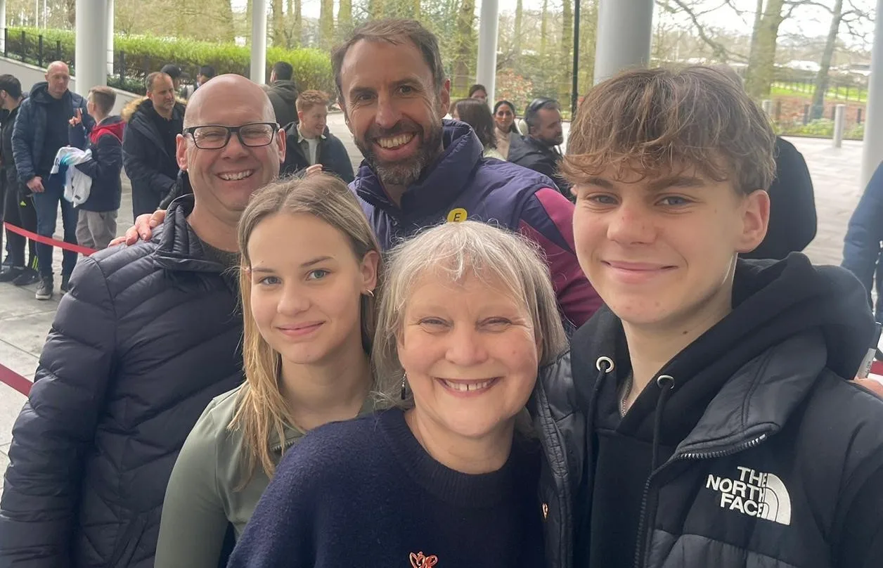 More than 80 colleagues, friends, and family are ‘Walking with Gaynor ...