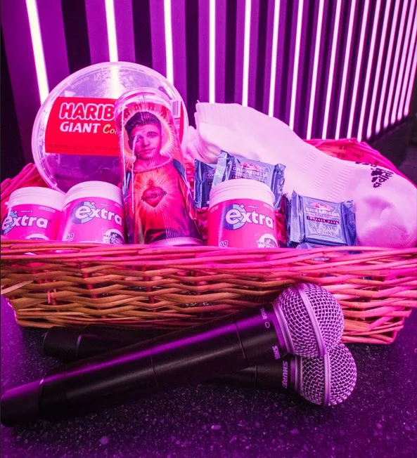Here Is How You Can Get Your Hands On Justin Bieber s Backstage Rider