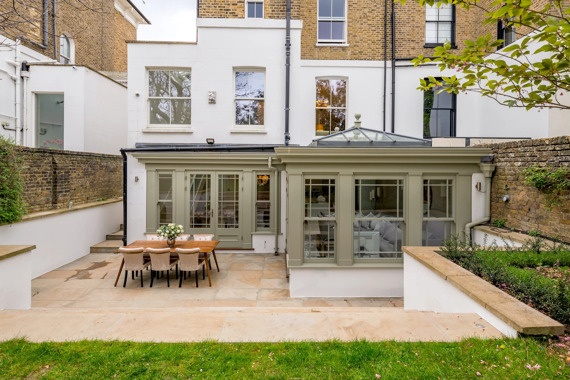 How to refurb luxury London townhouses, by Interior Designers April ...