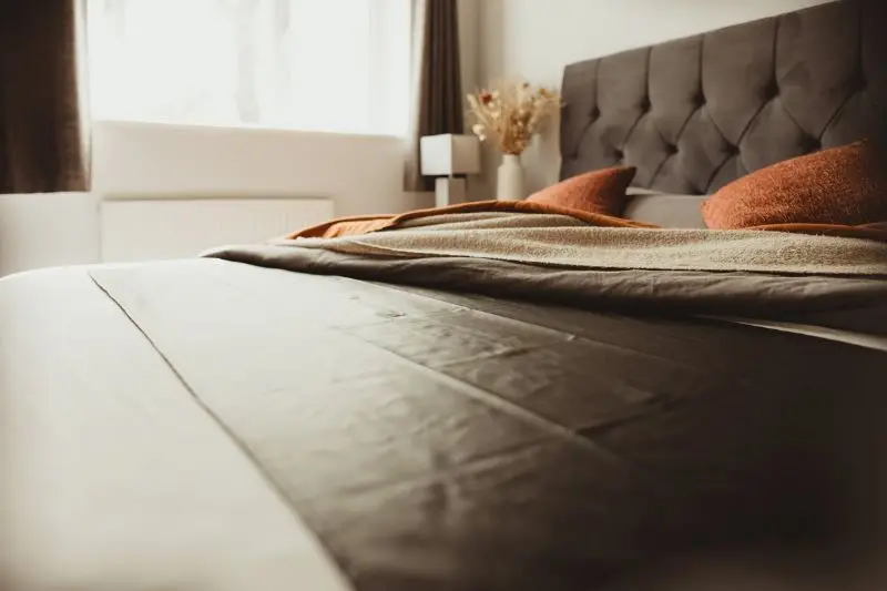 Revolutionising rest: The benefits of sleeping grounded | London Daily News