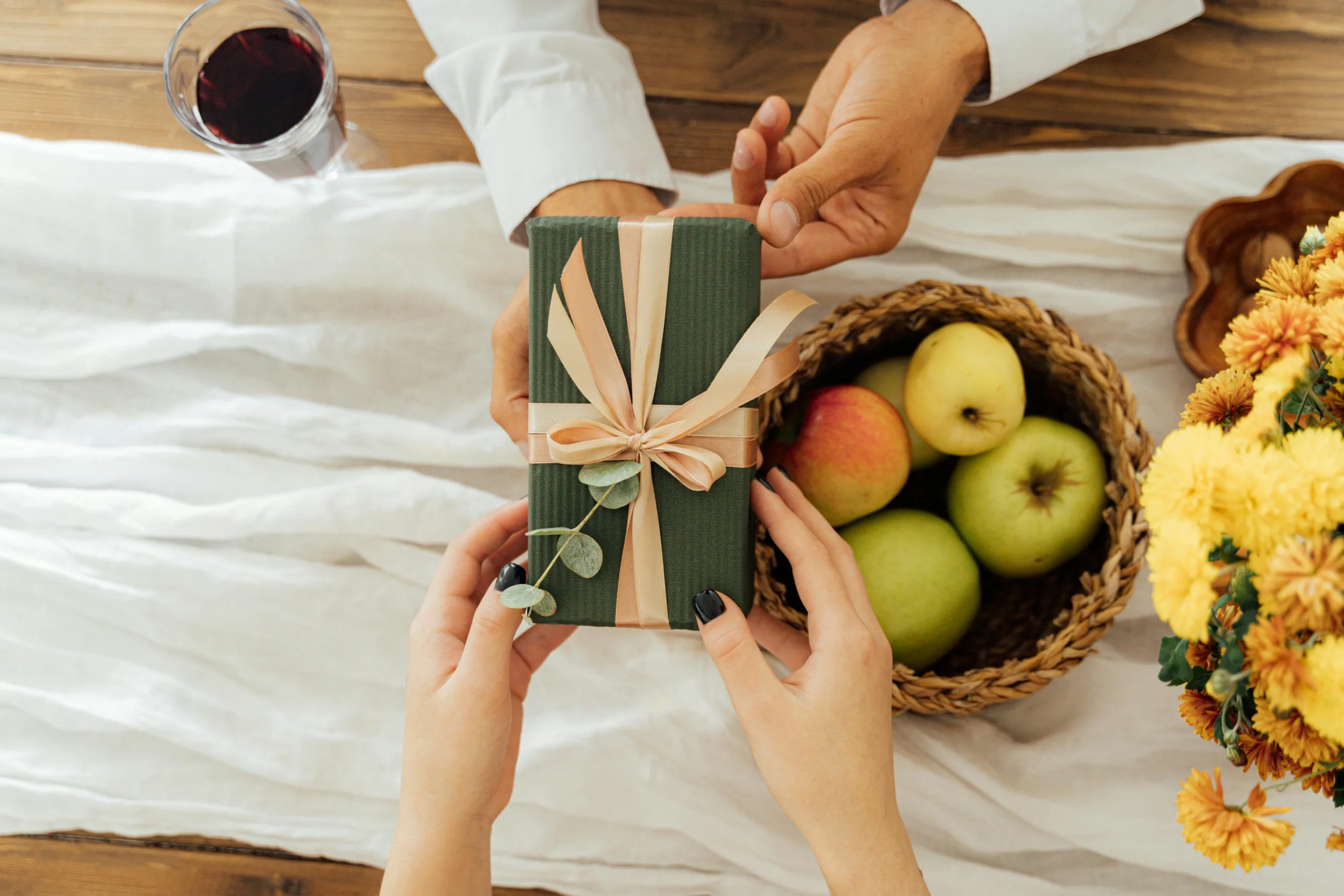 New research highlights gifting habits across the UK | London Daily News