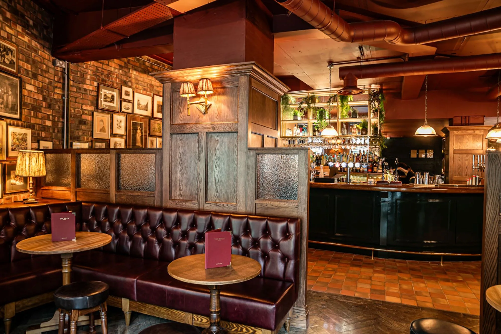 Urban Pubs & Bars announce the opening of The Wren - a traditional London tavern honouring Sir ...