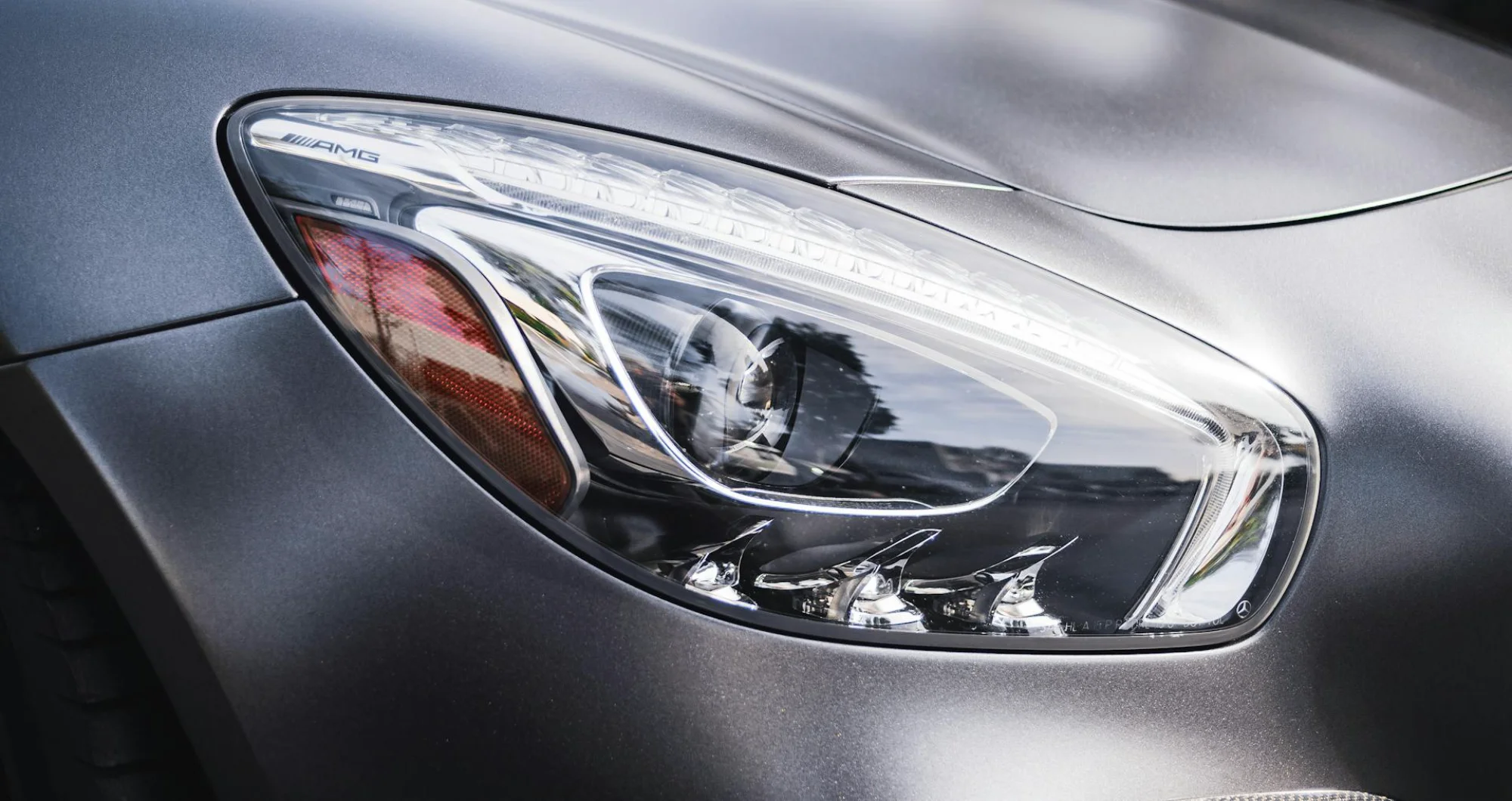 What is the battery life of portable LED emergency lights for vehicles ...