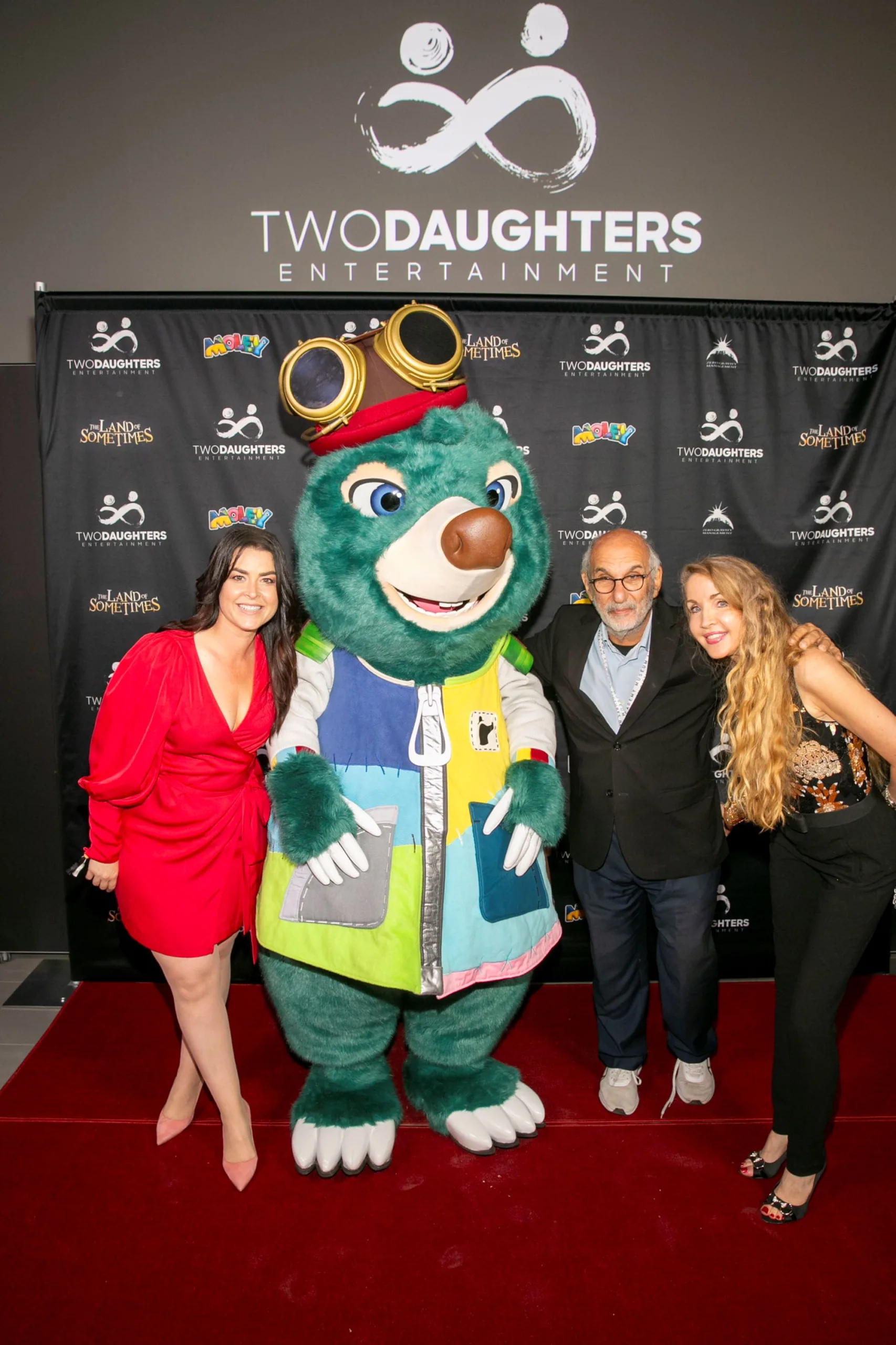 London based Two Daughters Entertainment Ltd makes a grand Hollywood ...