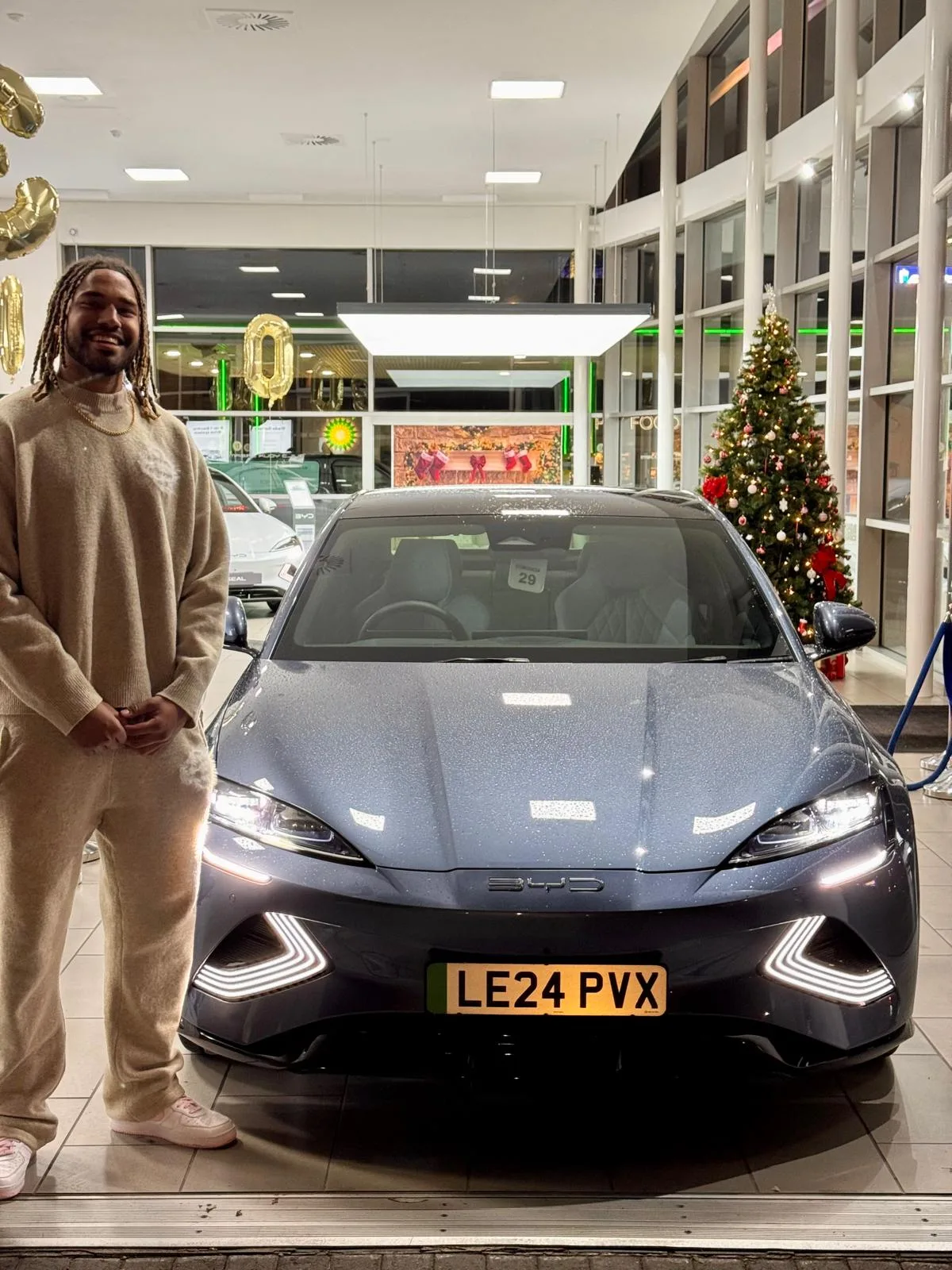 England Rugby star catches new BYD Seal | London Daily News