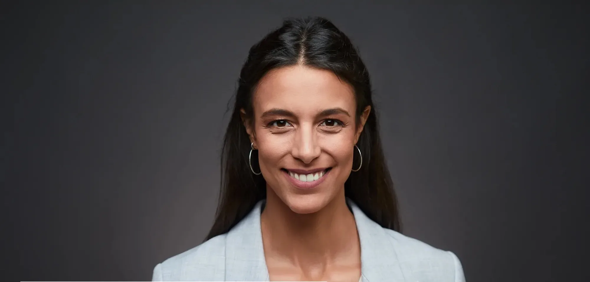 Get a perfect profile photo : Use AI to generate professional headshots ...