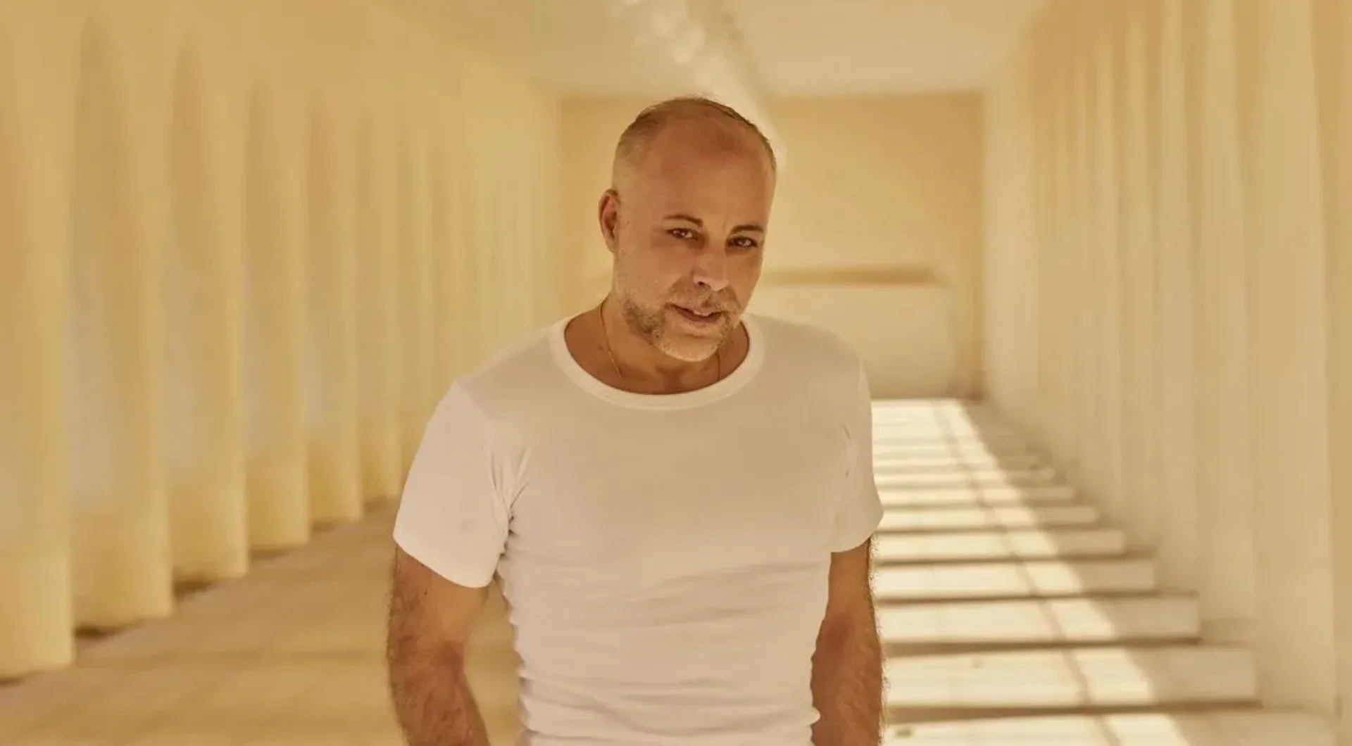 Valencia's hero Antonio Lopez Fernandez brings his heartfelt melodies ...