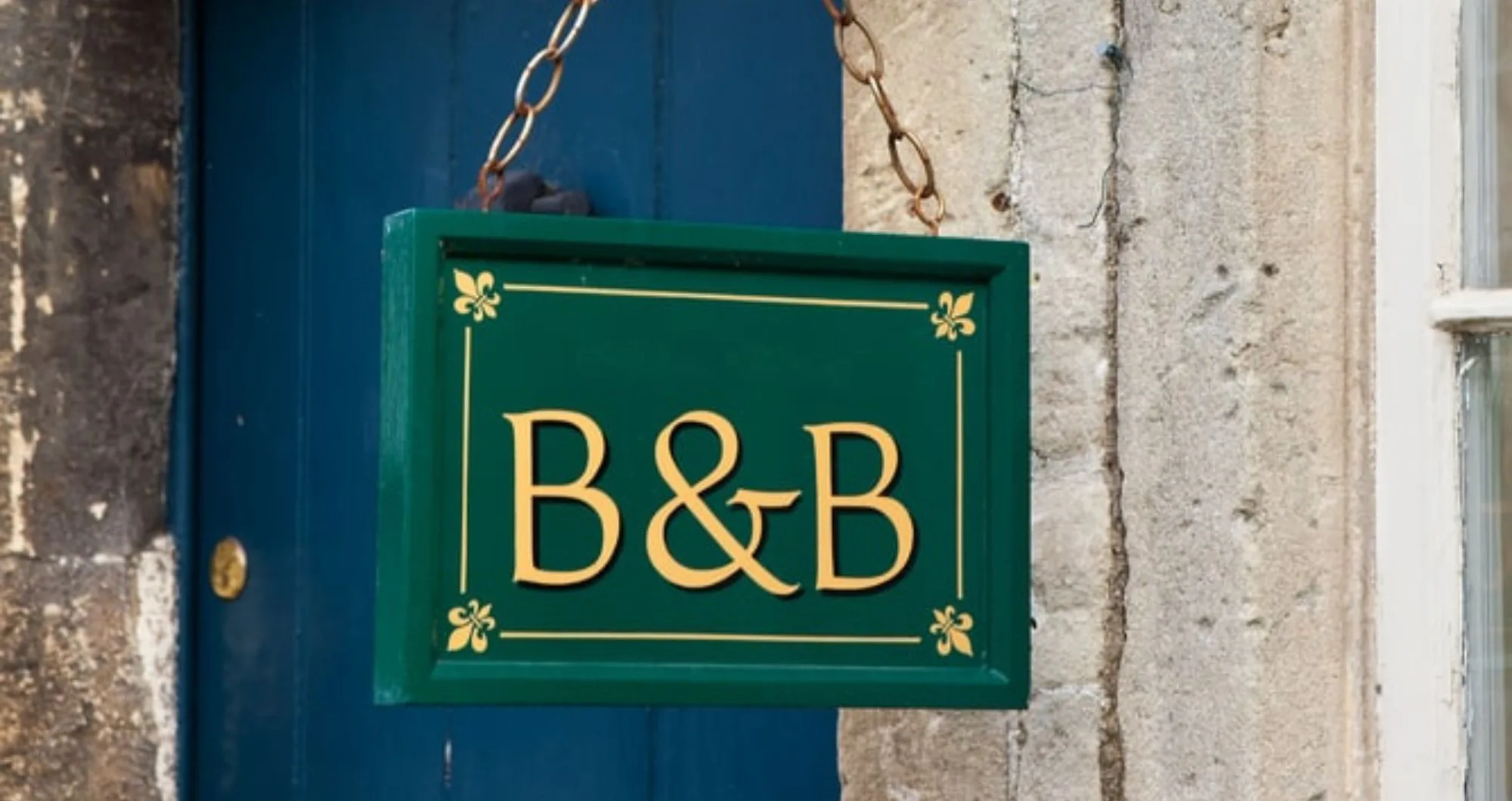 Boost your home aesthetic appeal with hanging home signs