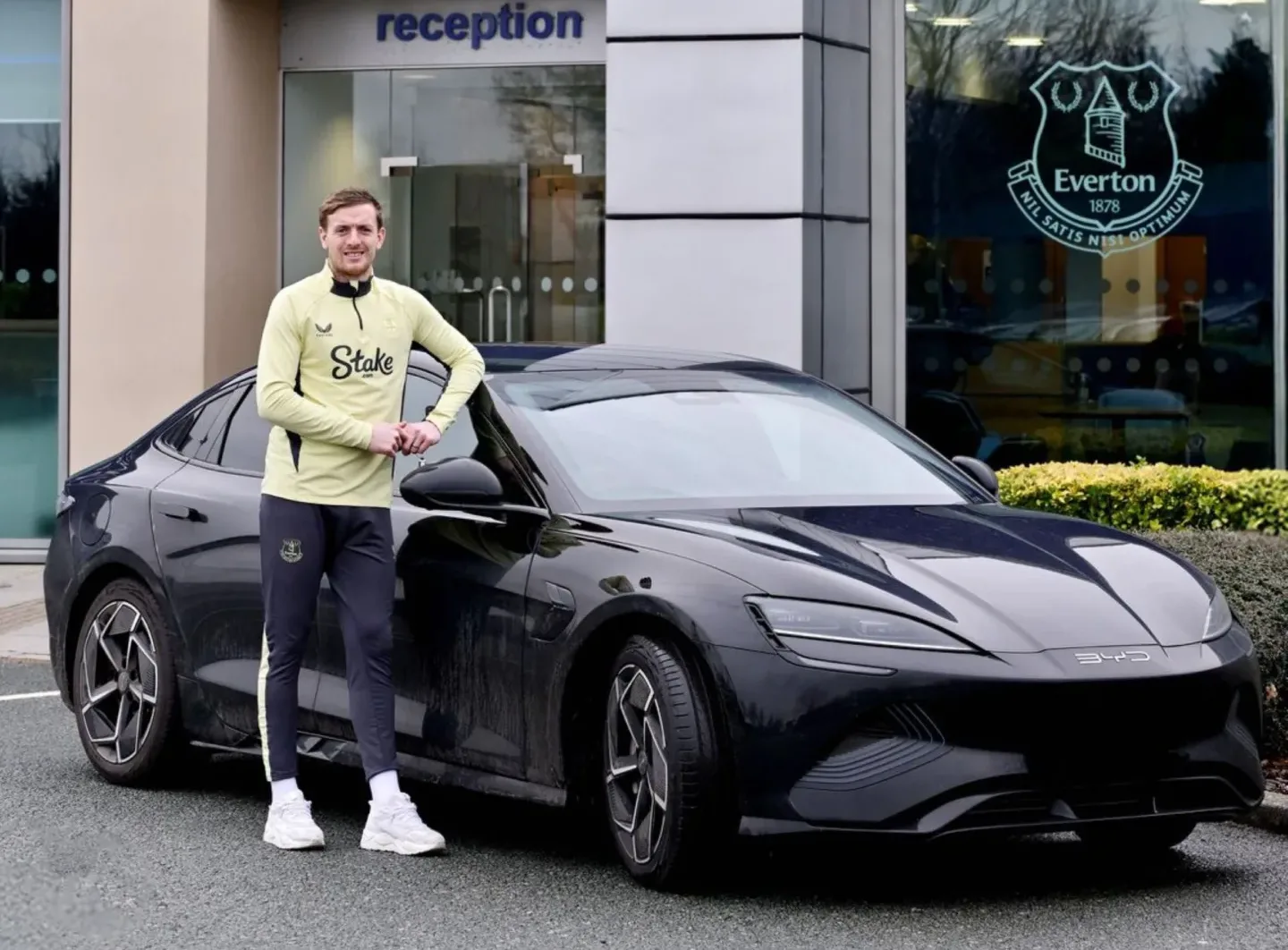 Pickford joins electric car revolution | London Daily News