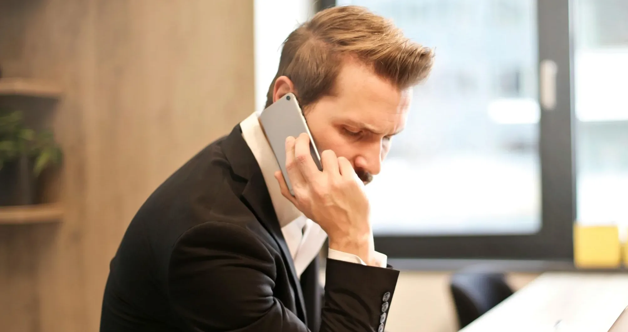 Dangers of using WhatsApp for business communication | London Daily News