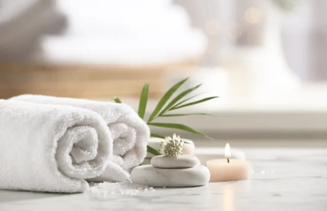 ‘I'm an etiquette expert - here are the spa rules you should follow ...