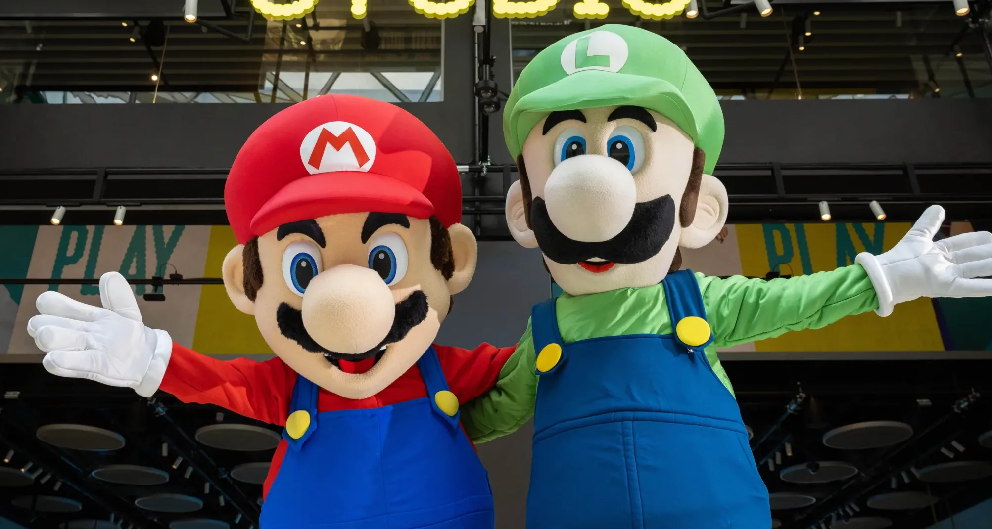 EE and Nintendo launch exclusive Mario competition at the EE studio ...