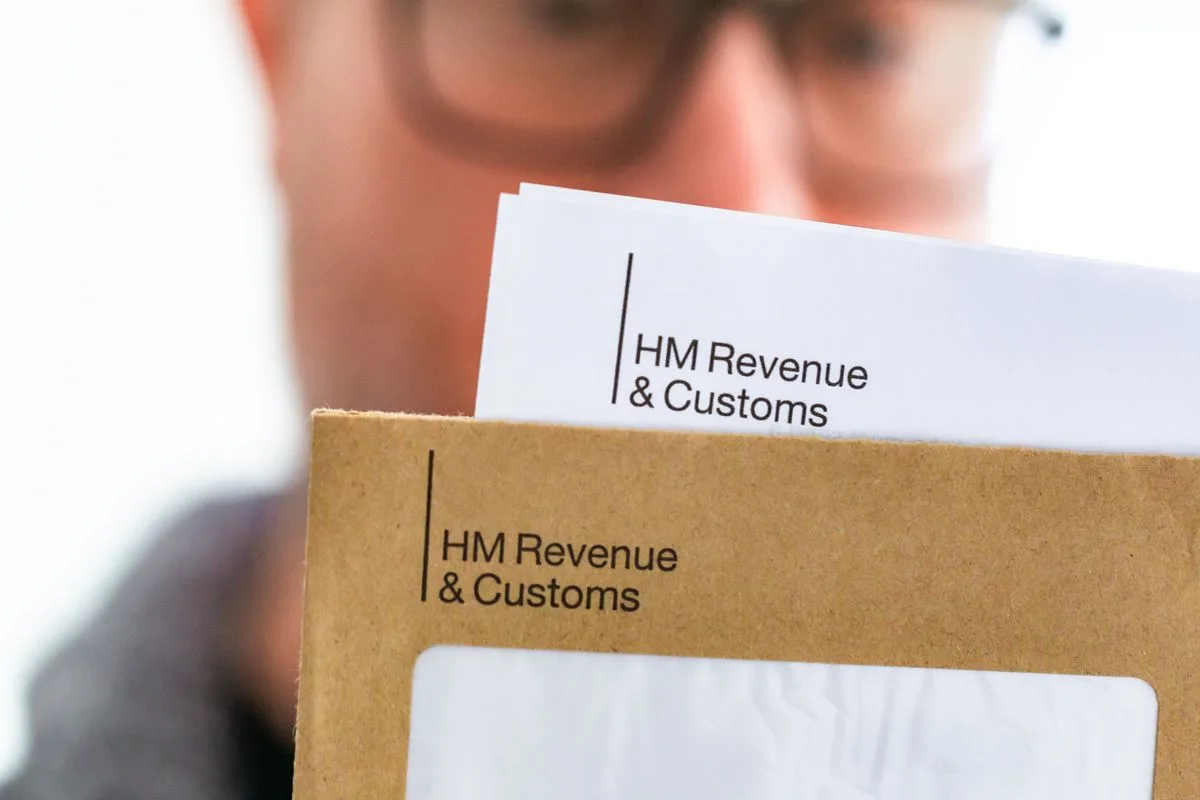 Financial crime expert urges Brits to stay alert - HMRC scams surge as ...