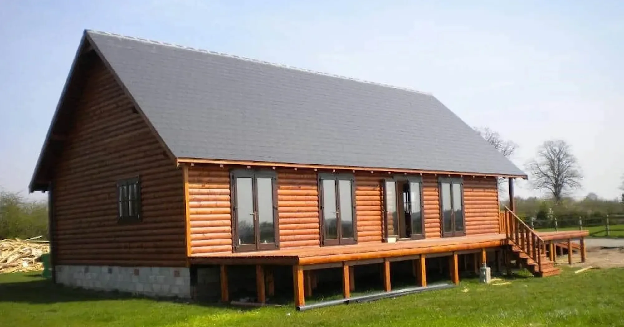 Modern Log Cabins UK: The Eco-Smart, Stylish & Future-Proof Home Solution