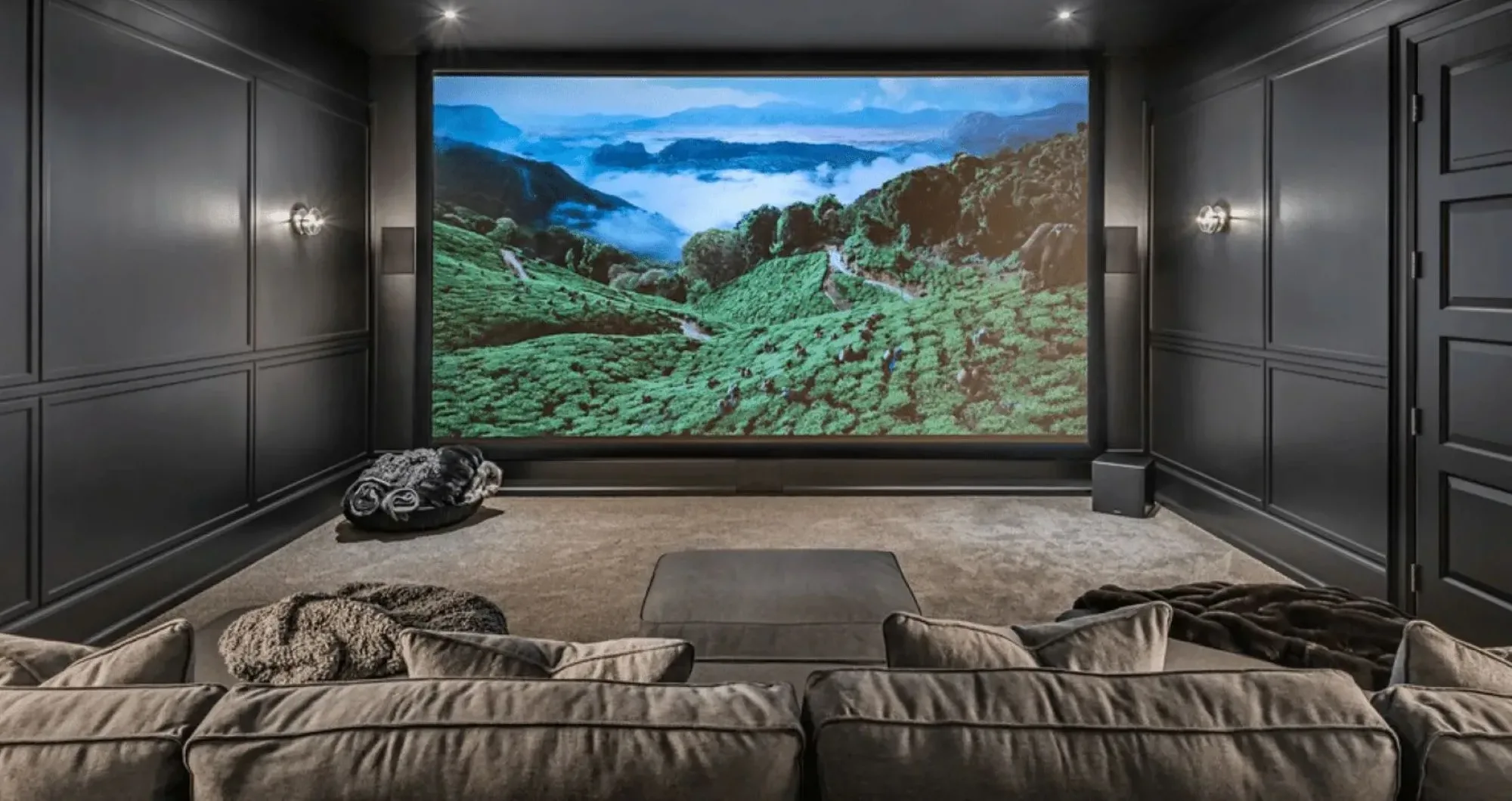 Turn Any Room Into a Cinematic Masterpiece With Custom Video Walls and ...