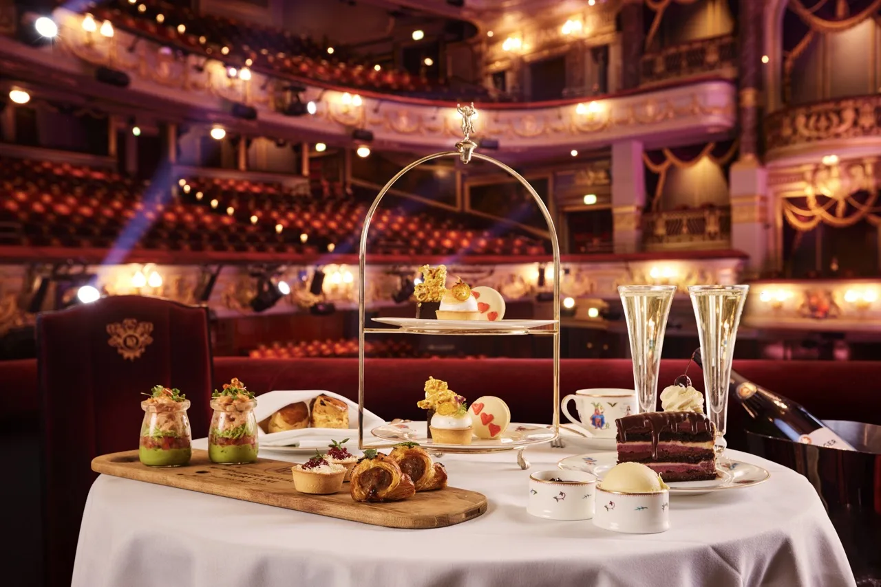 Theatre Royal Drury Lane launches a brand new Showstopping Afternoon ...