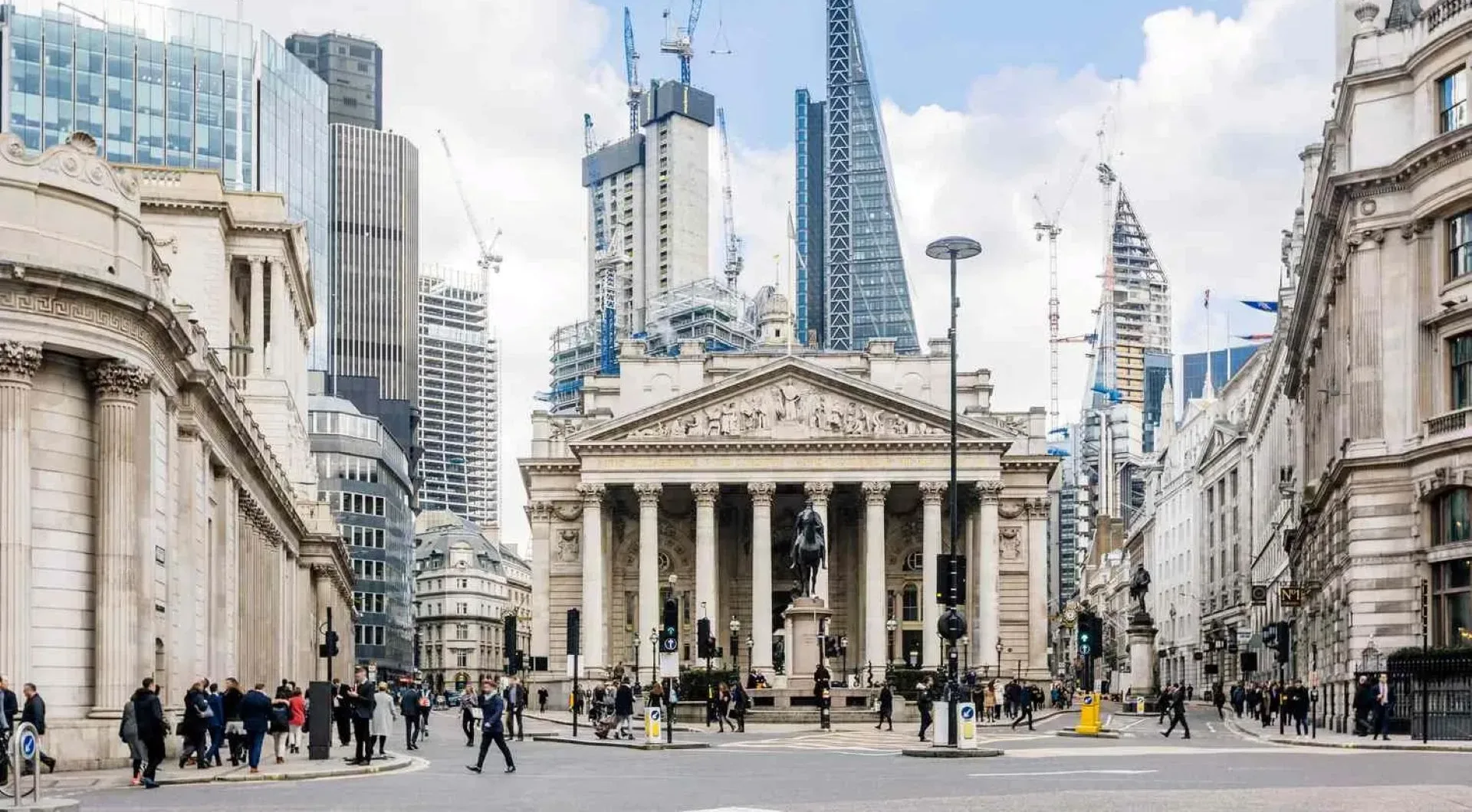 How BOE interest rate decision will hit your credit card bill | London ...