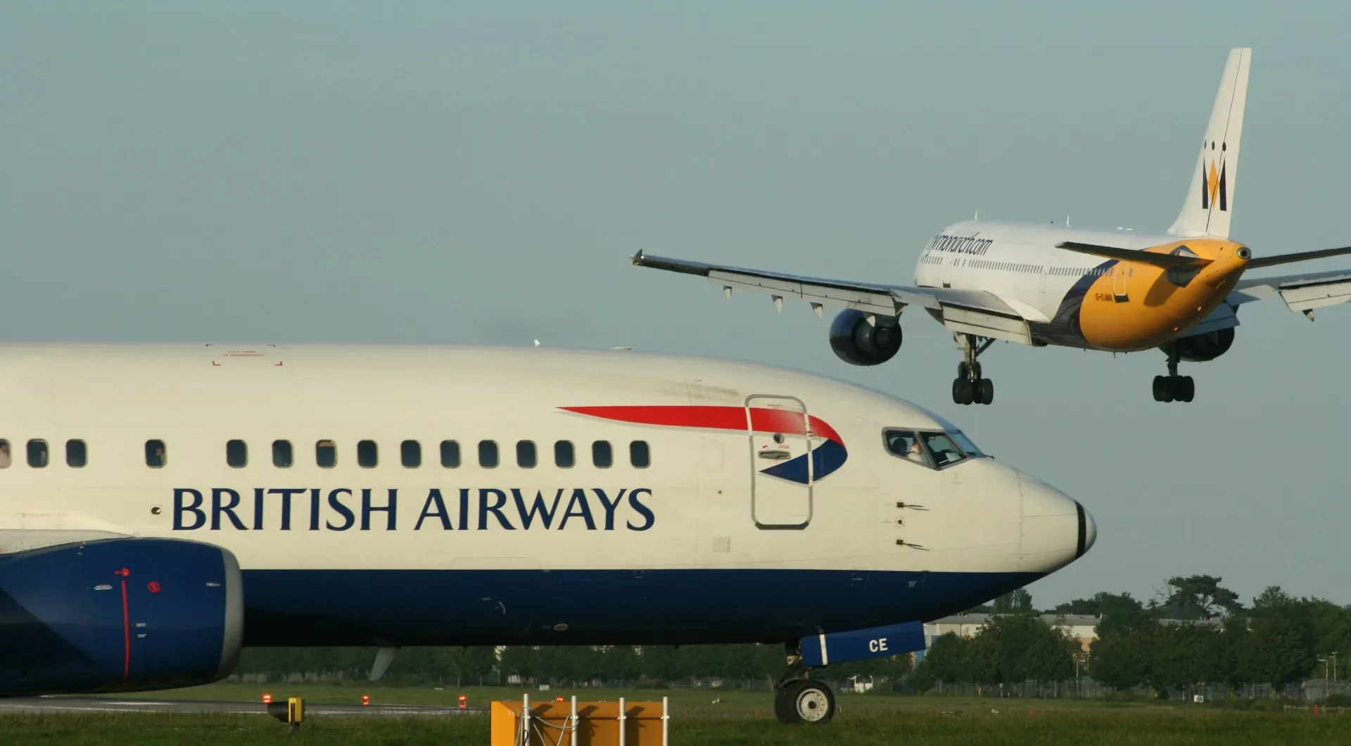 Taxi Horsham to Gatwick – travel with Jewel Cars Gatwick | London Daily ...