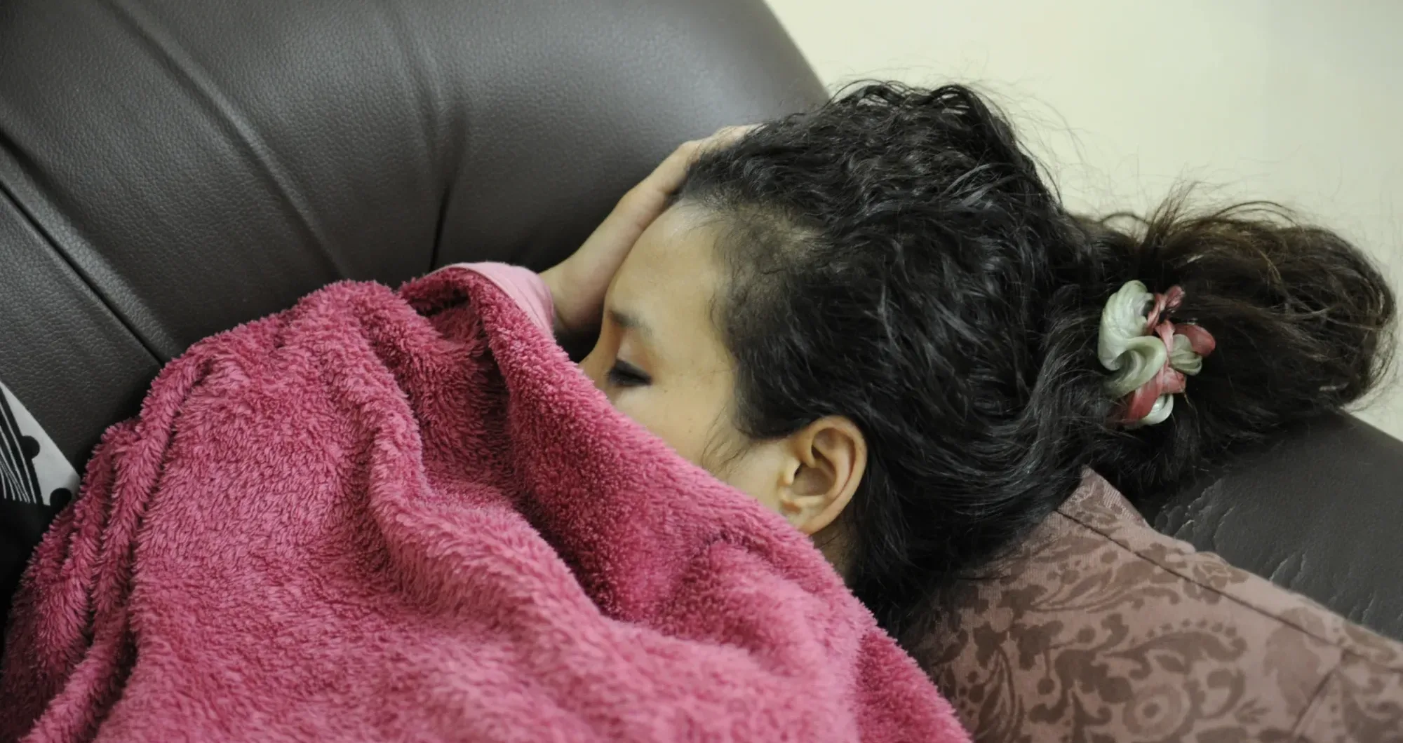 Expert reveals the science behind nasal strips to stop snoring | London ...