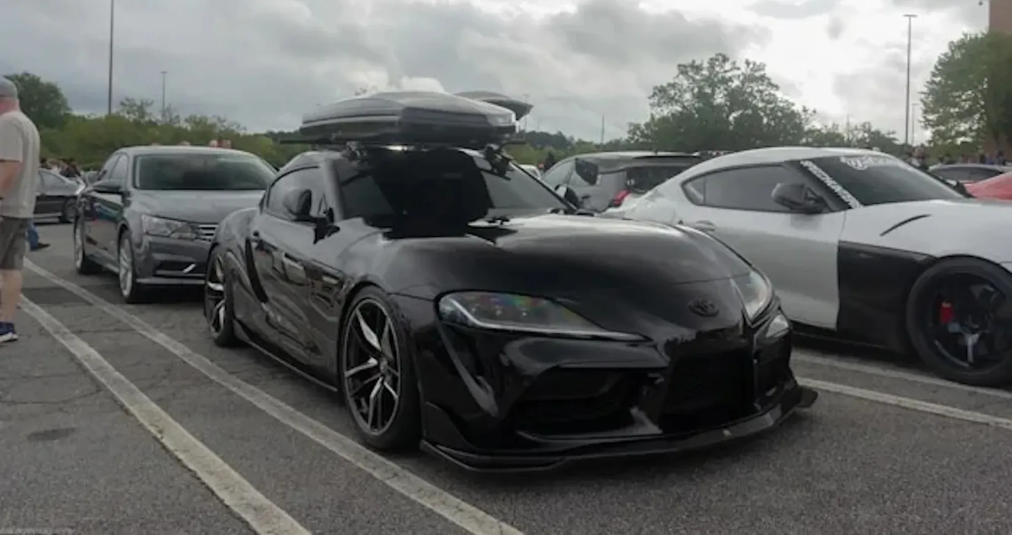 7 steps to properly load a roof rack for long-distance travel | London ...