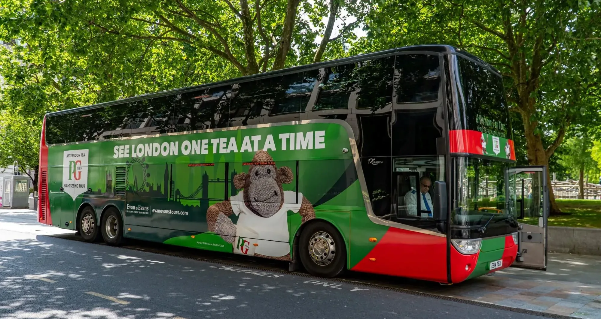 From teacup to tour bus: PG Tips joins Evan Evans tours for a ...