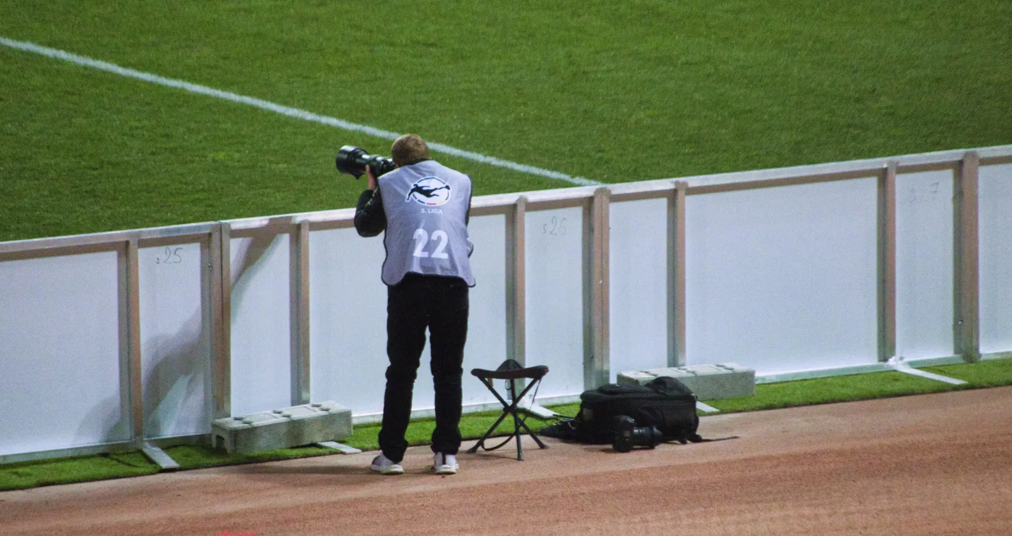 The power of images in modern journalism: Why photo agencies still ...