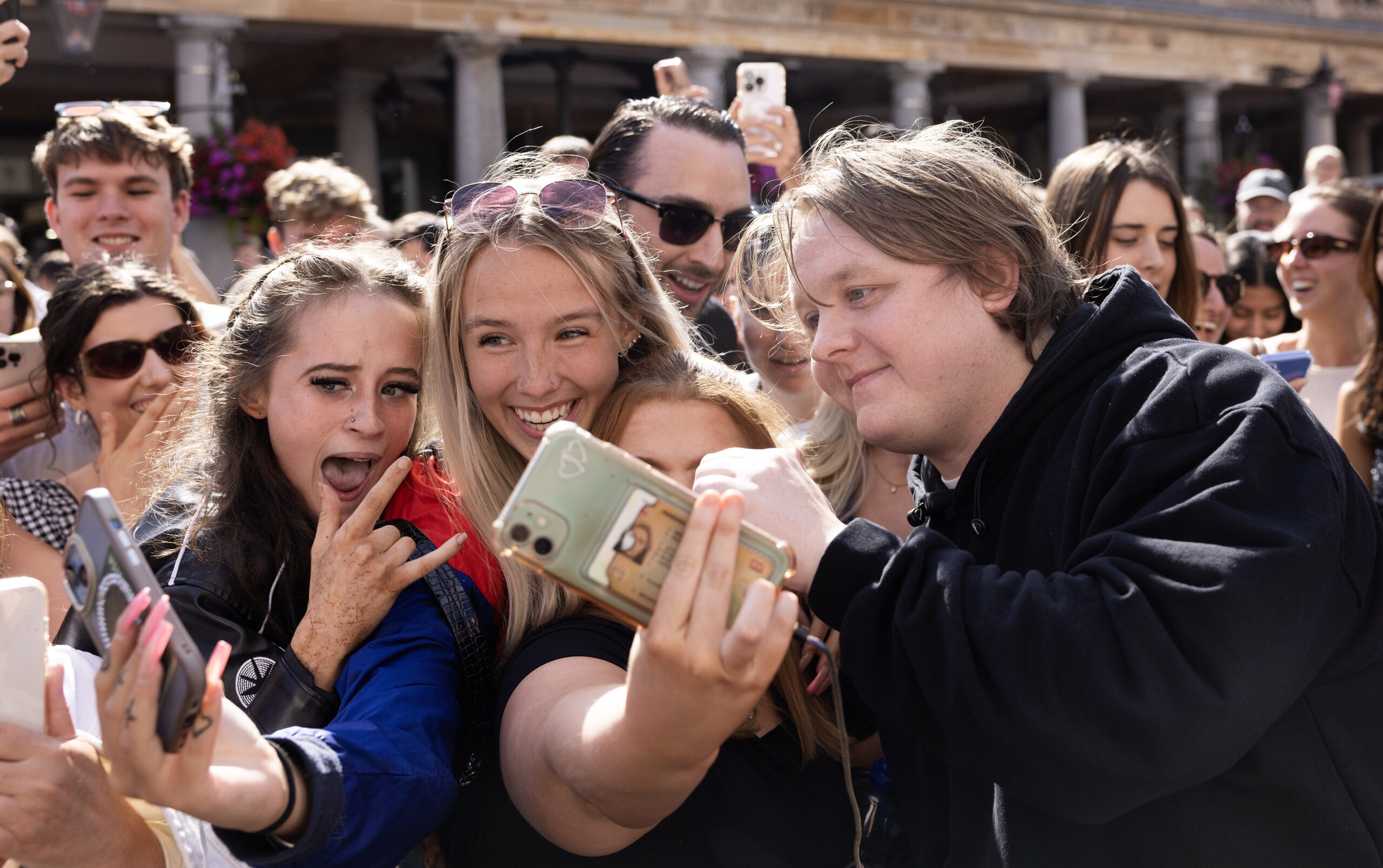 Lewis Capaldi surprises fans in London’s Covent Garden to launch ‘Room ...