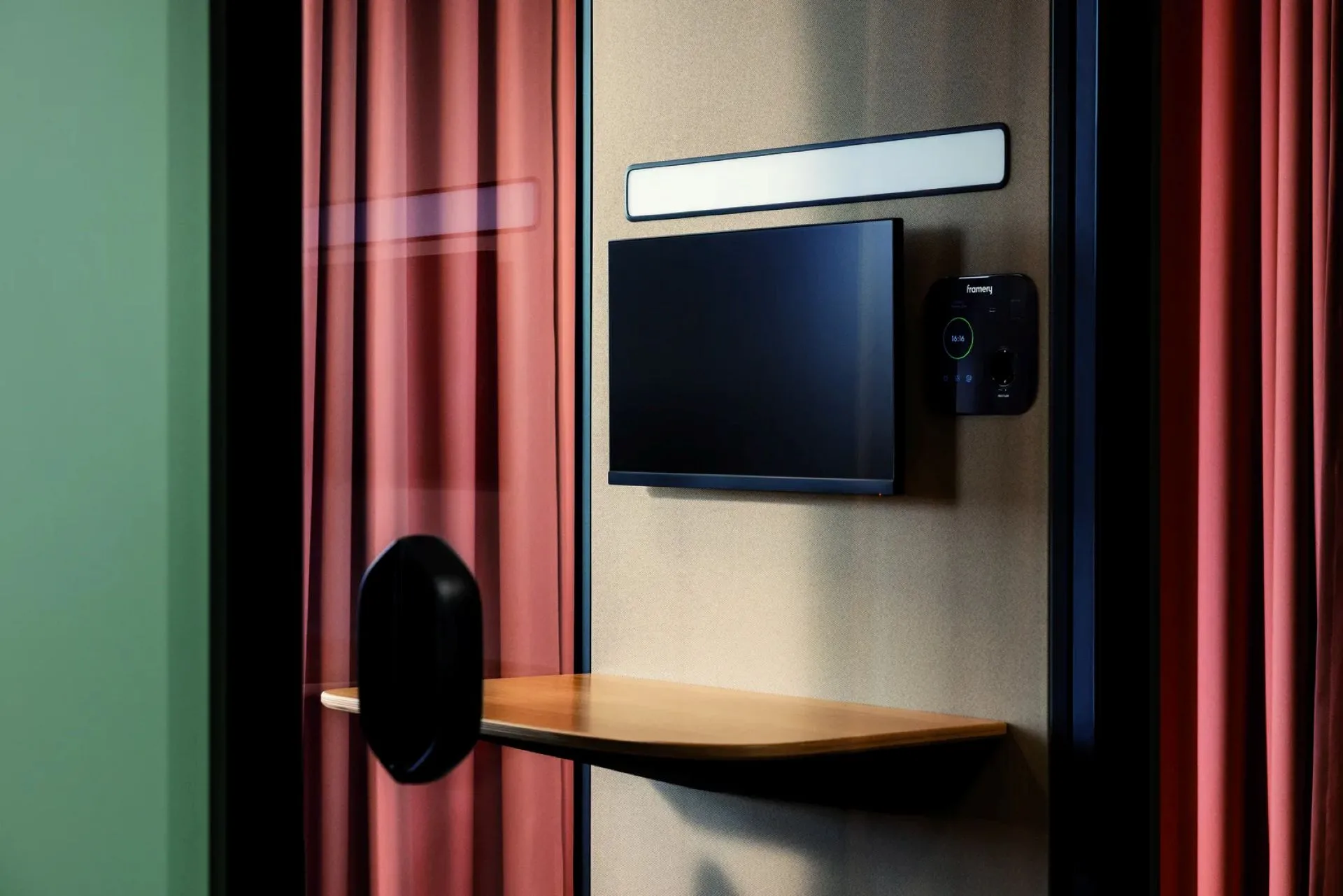 Framery One Lounge debuts at Neocon 2025 | London Daily News