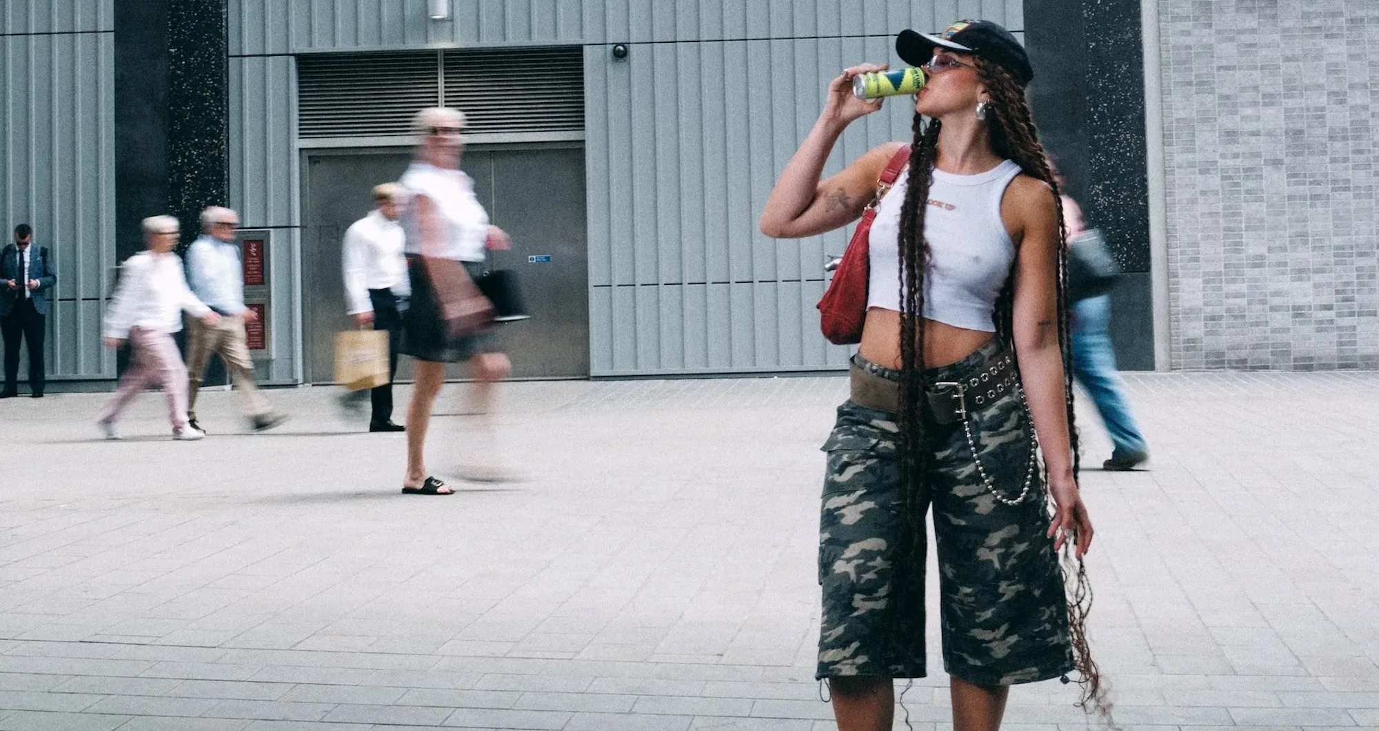 Ella Eyre announces co-ownership of Intune CBD drinks | London Daily News