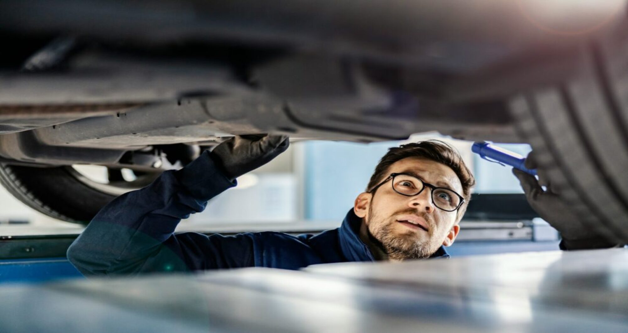 How to identify hidden damage during dent repair?