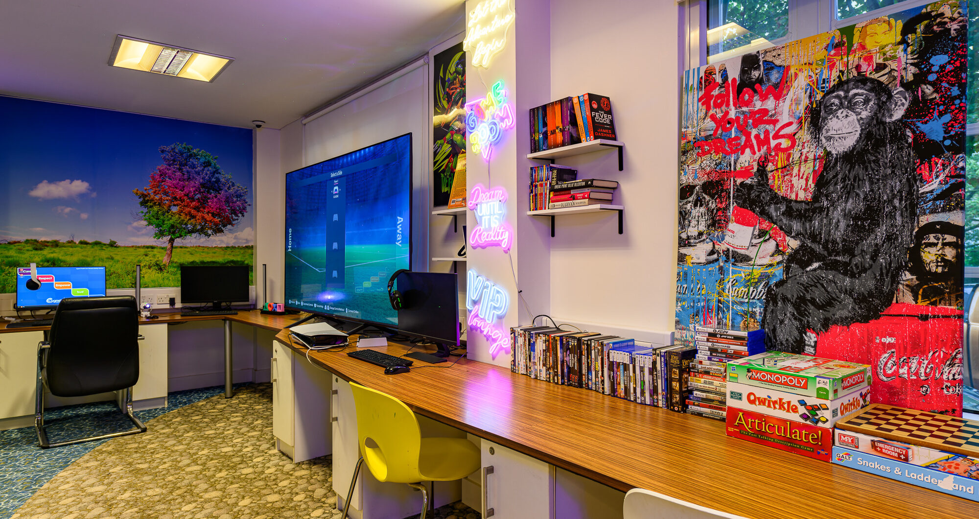 Neil Coyle MP visits Cygnet Churchill to meet staff and patients ...