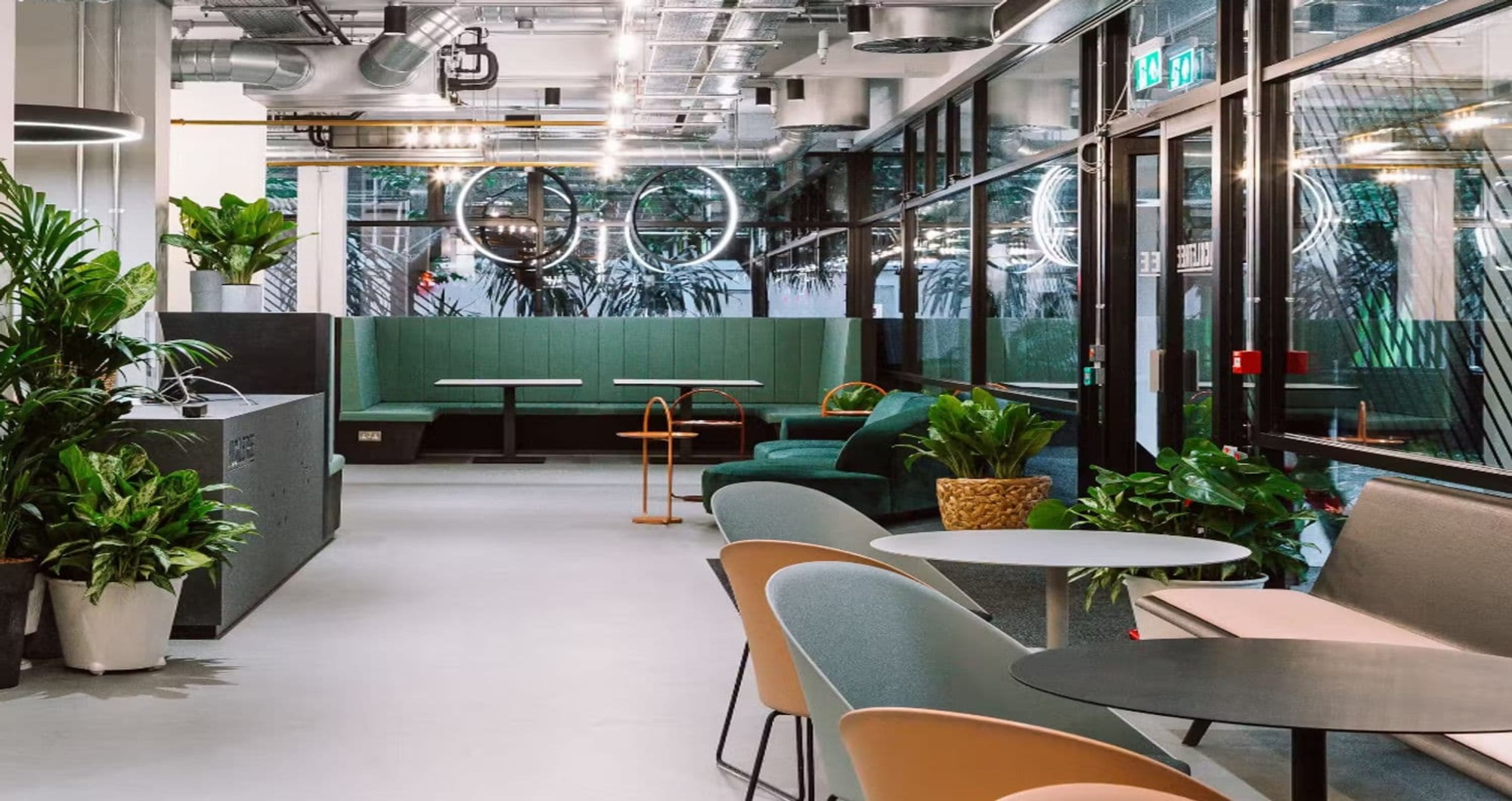 Top 10 premium amenities of a serviced office in London