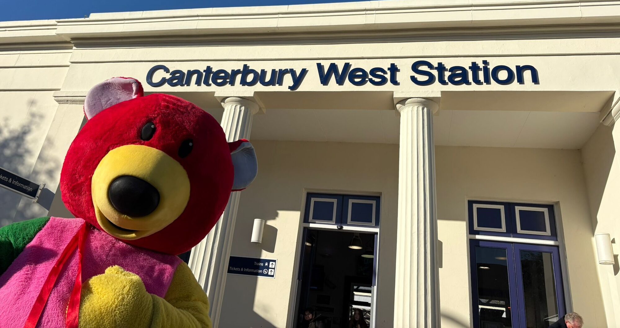 Entrepreneur Jo Proud supports Demelza in Railway 200 Christmas ...