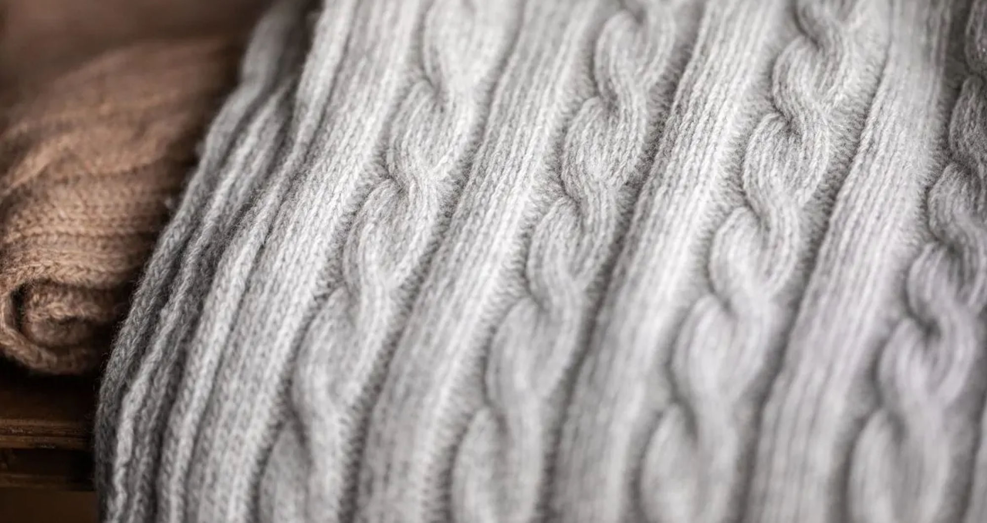 Black Friday Must-Haves: Premium Cashmere Pieces You Can’t Miss This Year