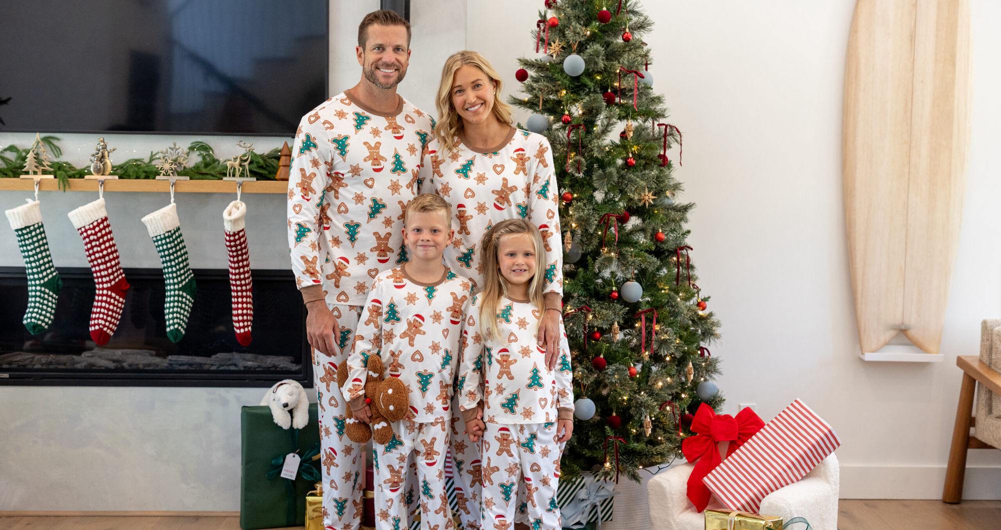 Cute matching Christmas pyjamas to add charm to your celebrations ...